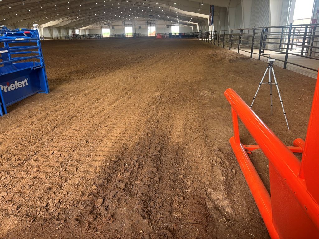 Indoor Roping Arena | Crownline Arena | Perry, OK