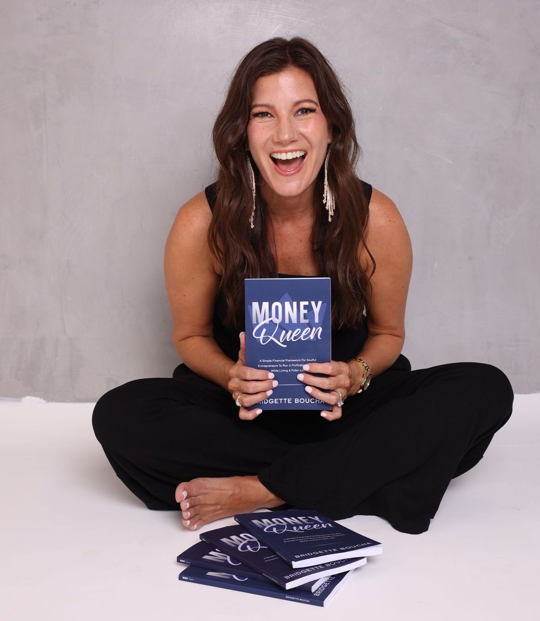 Money Queen Book