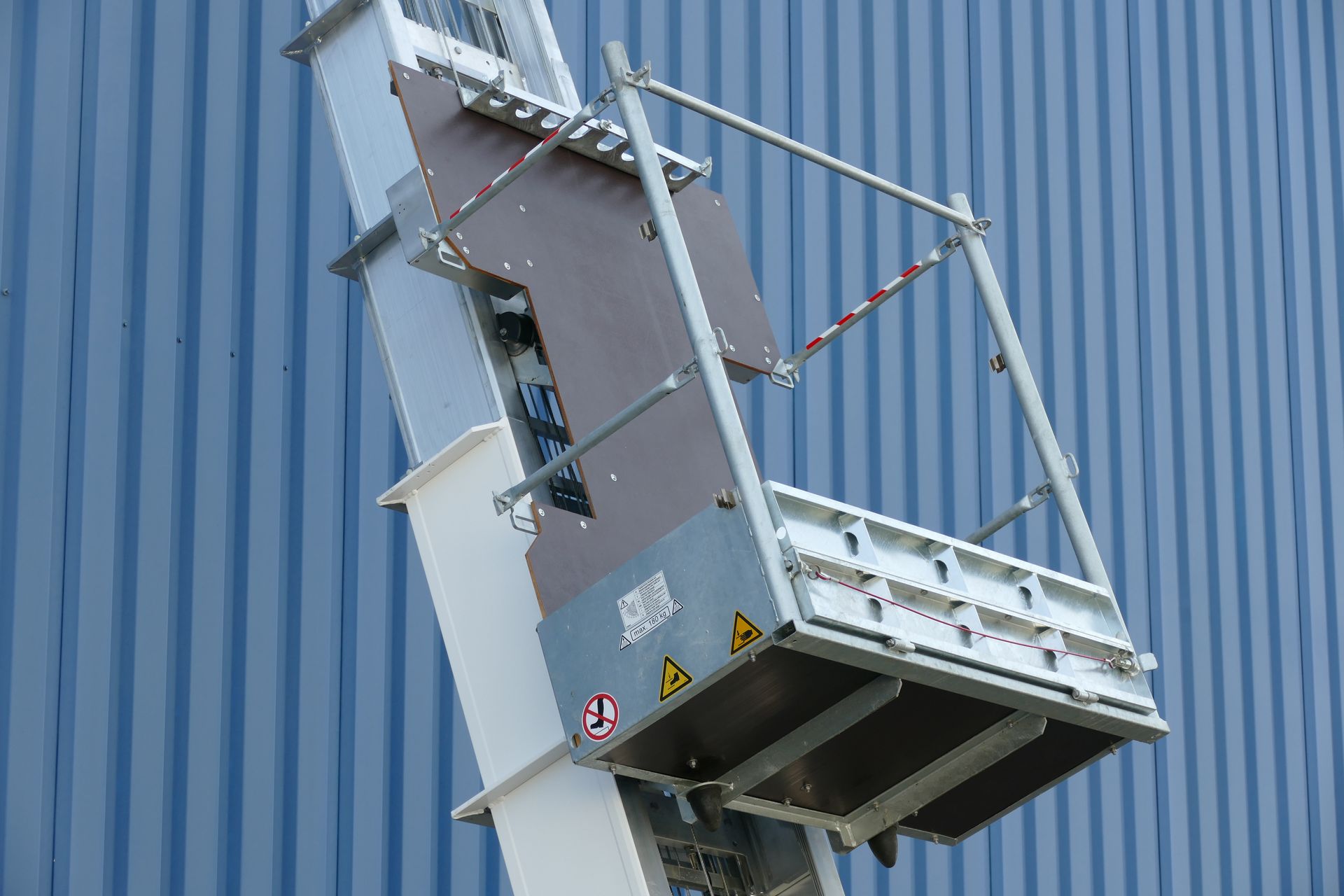 Böcker Inclined Hoists | Efficient Material Lifting Solutions ...