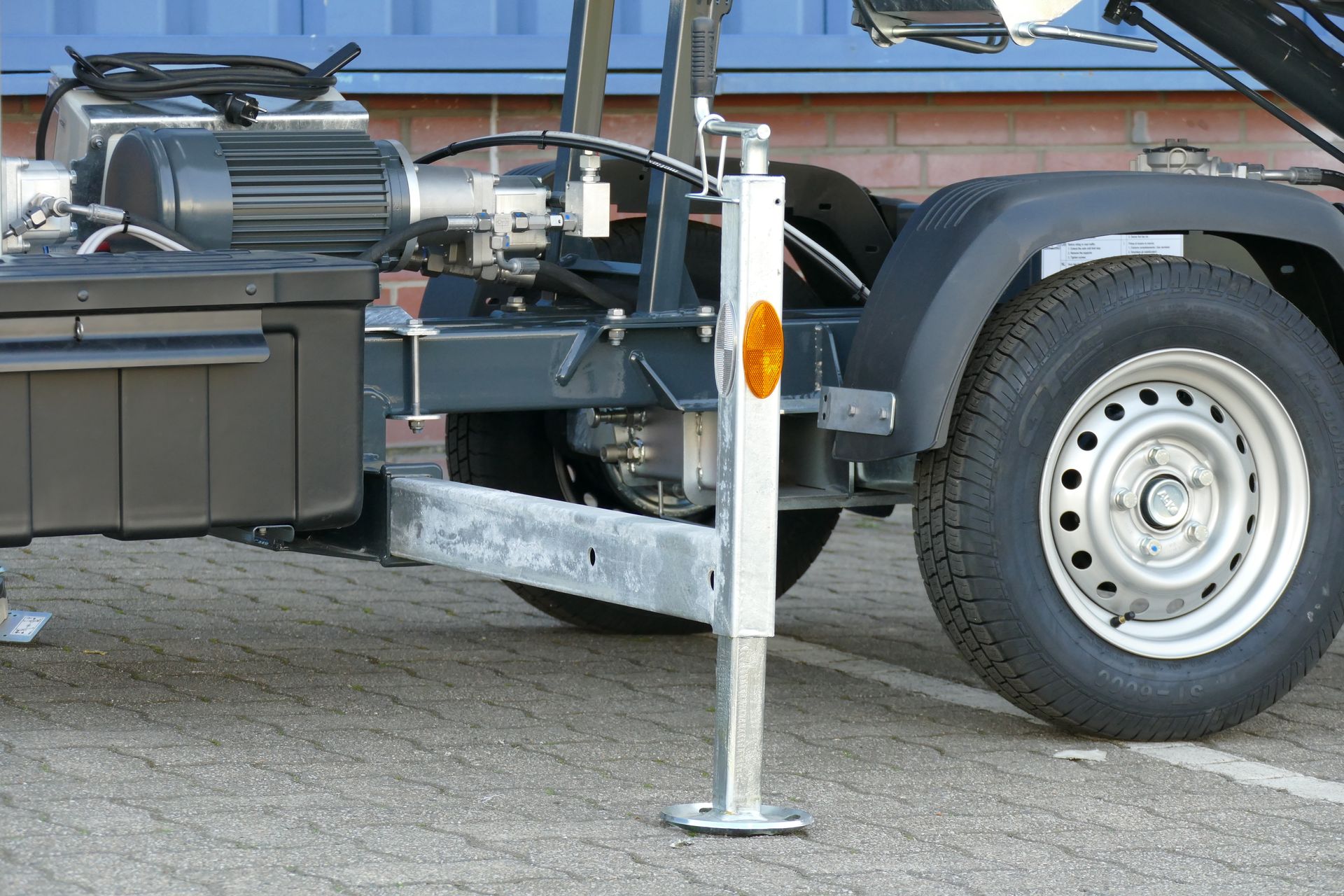 Böcker Inclined Hoists | Efficient Material Lifting Solutions ...