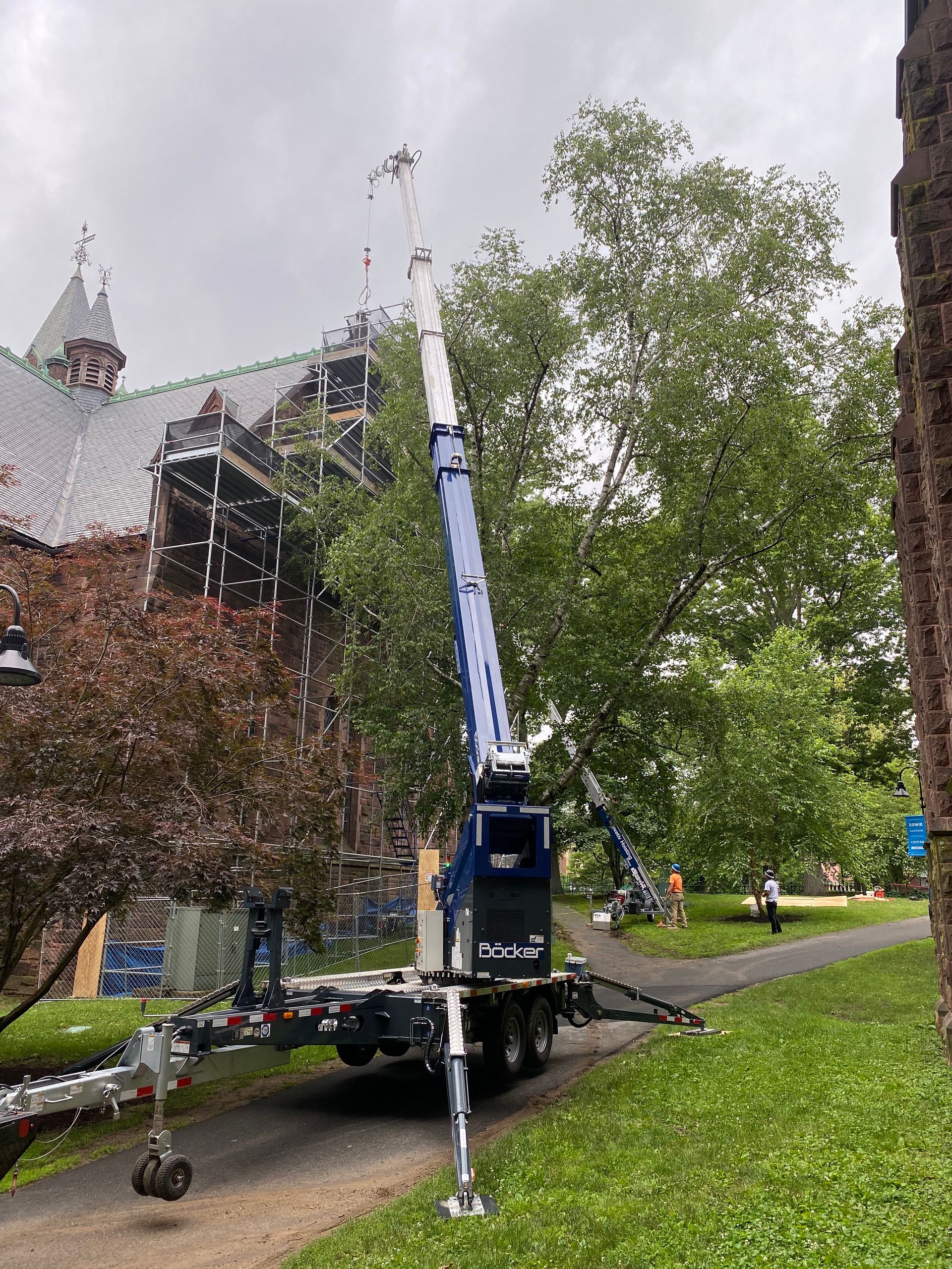 Böcker Trailer Cranes | Compact & Versatile Lifting Solutions ...