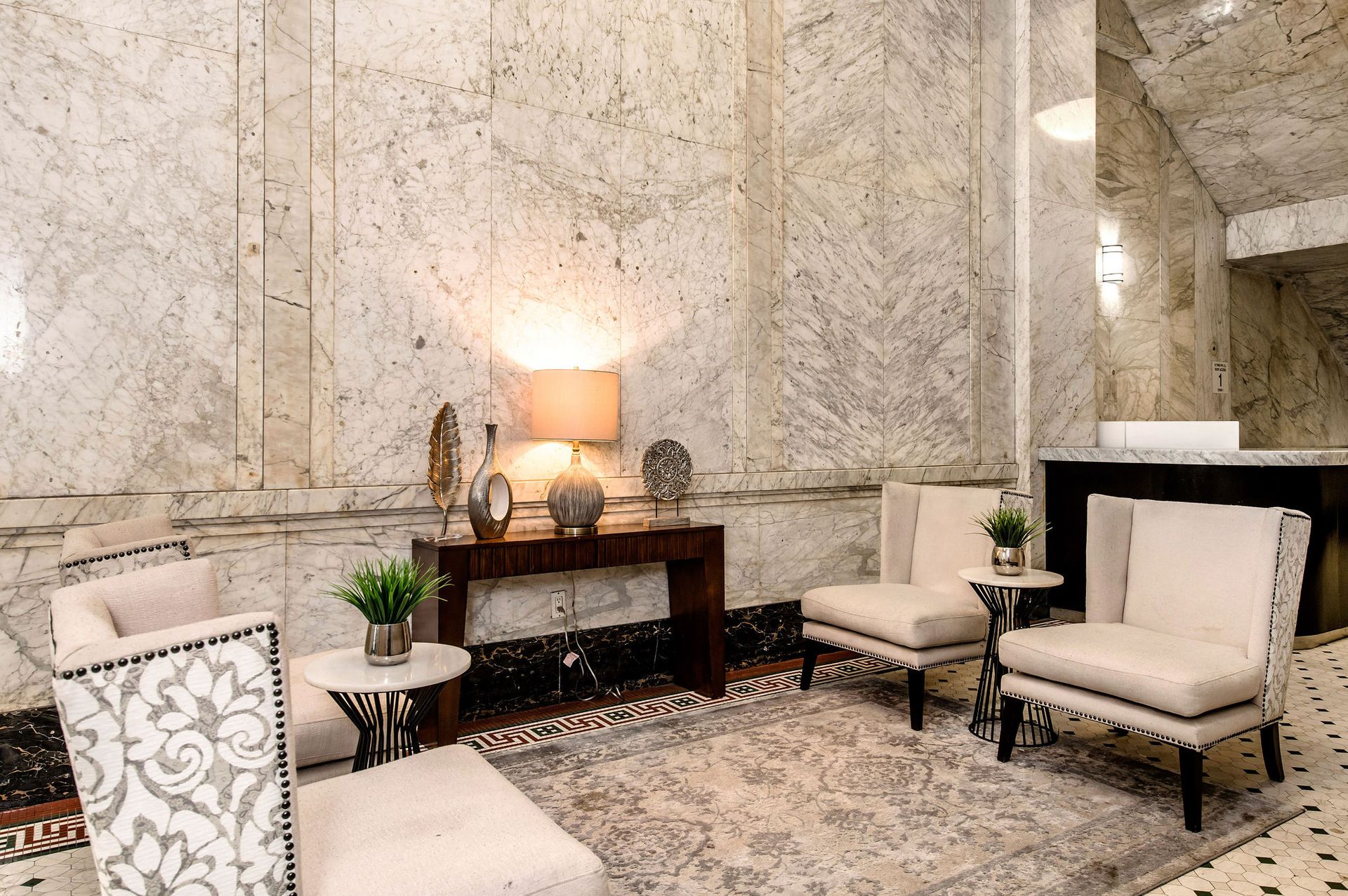 The Chapman Flats for Luxurious Living in Downtown LA