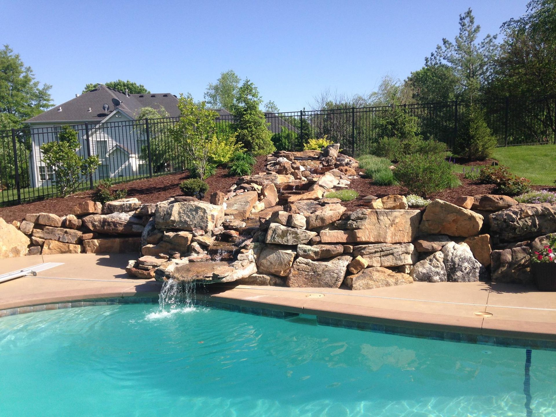 Landscape Services in Mid-MO | Outside Edge Landscaping