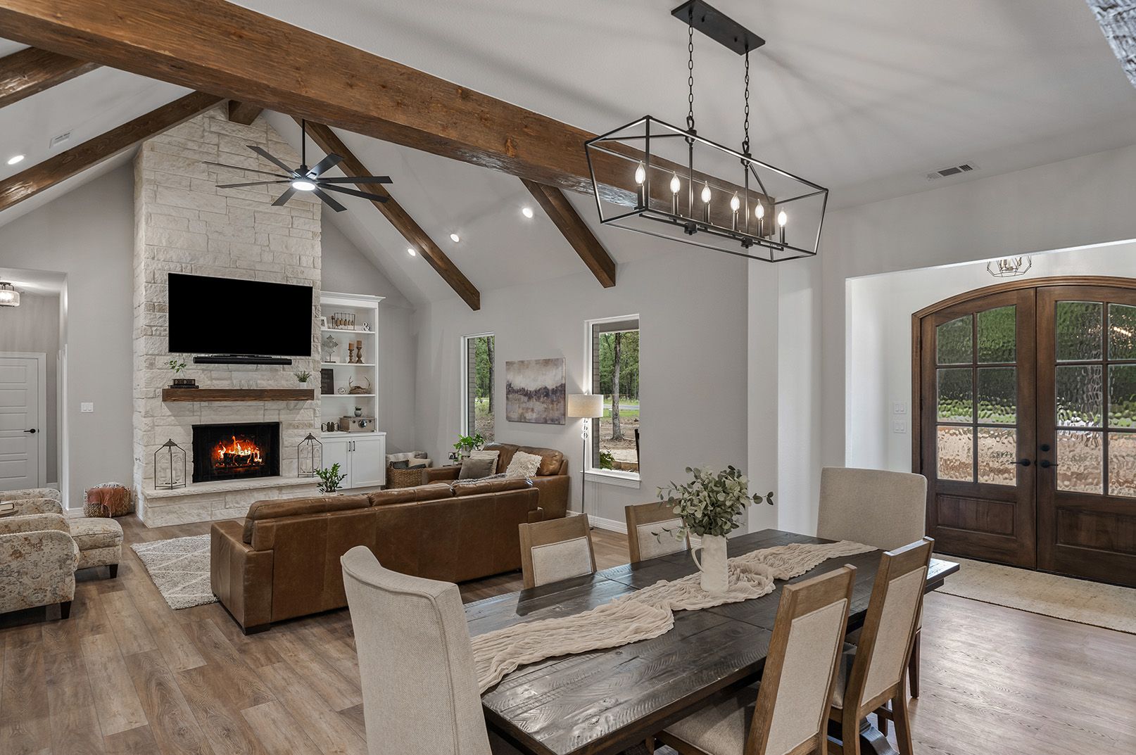 Living Space Photos | Rustic Creek Homes