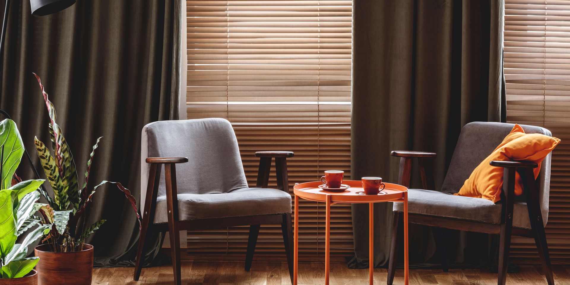 The Art of Layering: Combining Curtains and Blinds for a Luxurious Look