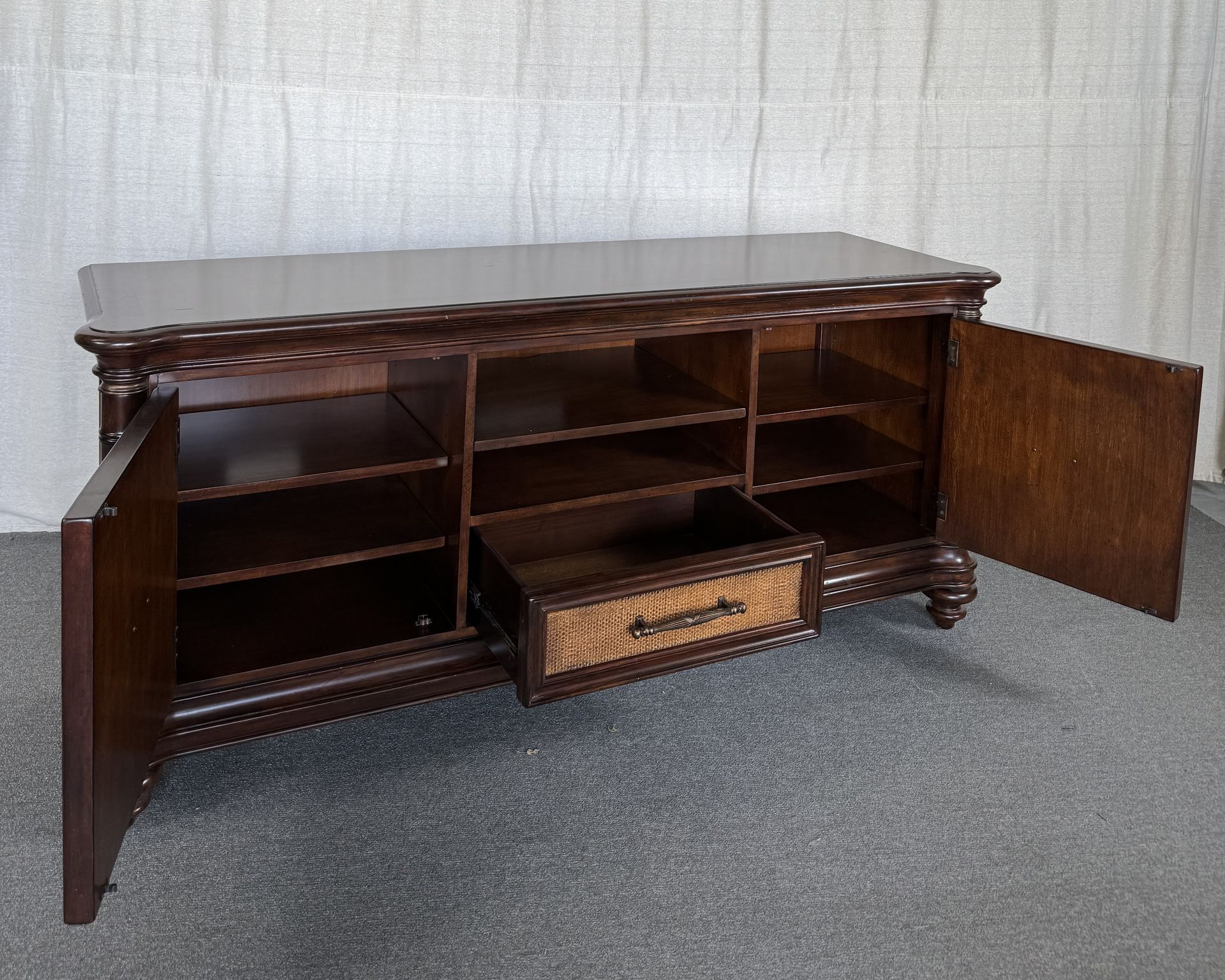 Entertainment Furniture/Consoles in Fort Myers FL 33912