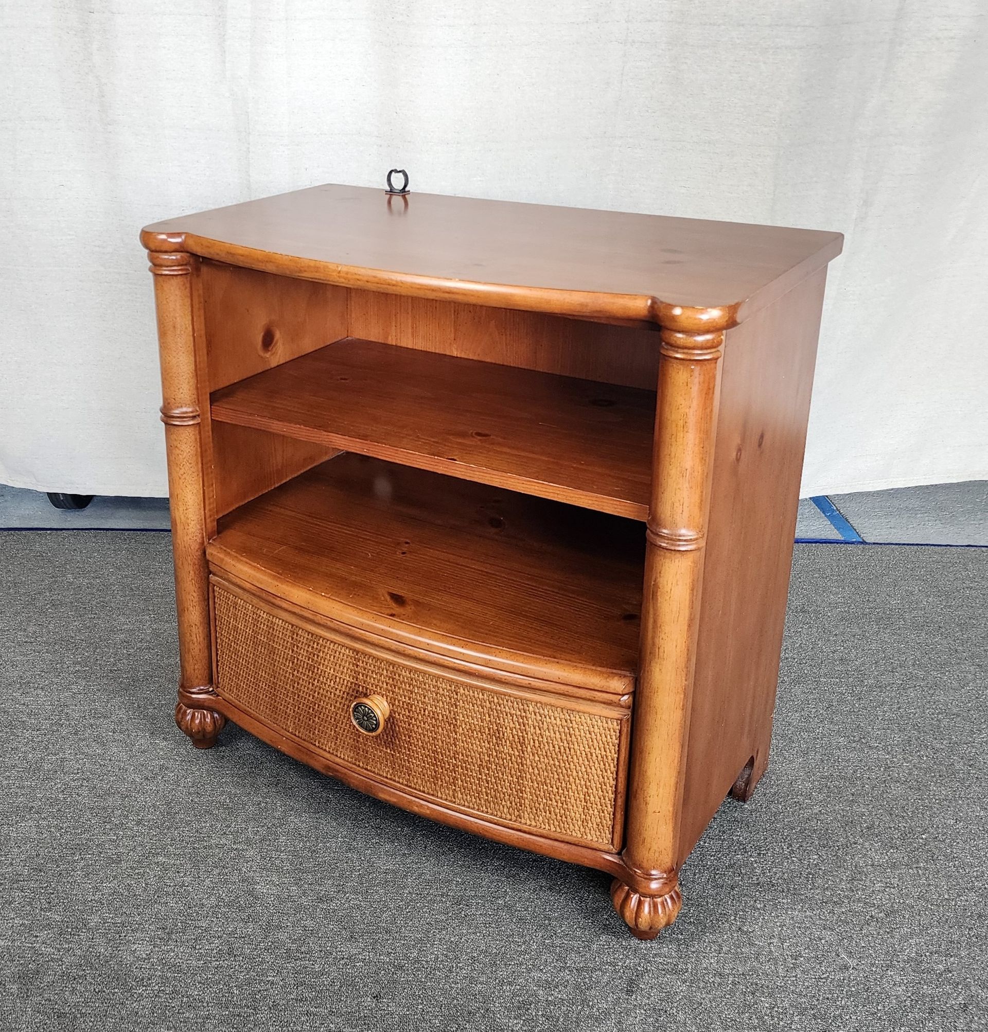 Entertainment Furniture/Consoles in Fort Myers FL 33912