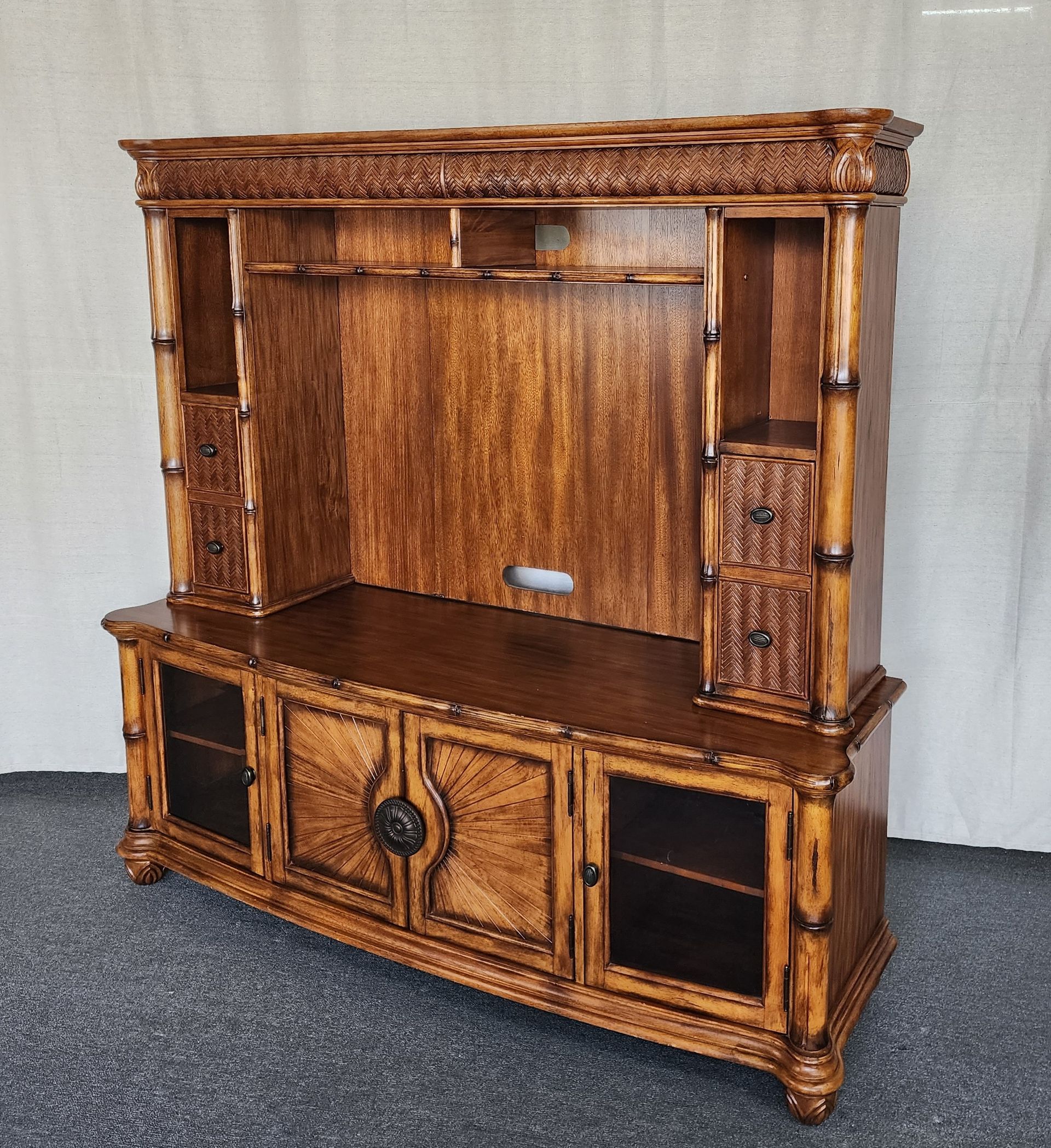 Entertainment Furniture/Consoles in Fort Myers FL 33912