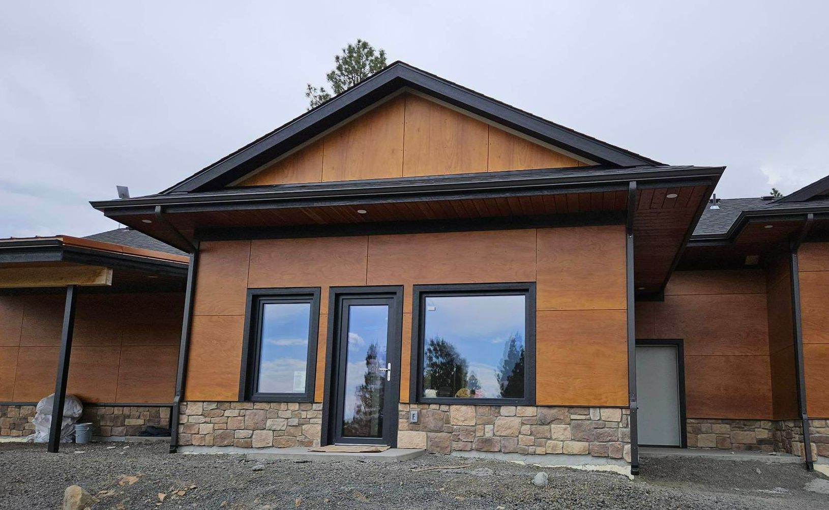 Best types of siding in Coeur d'alene | Front Line Construction