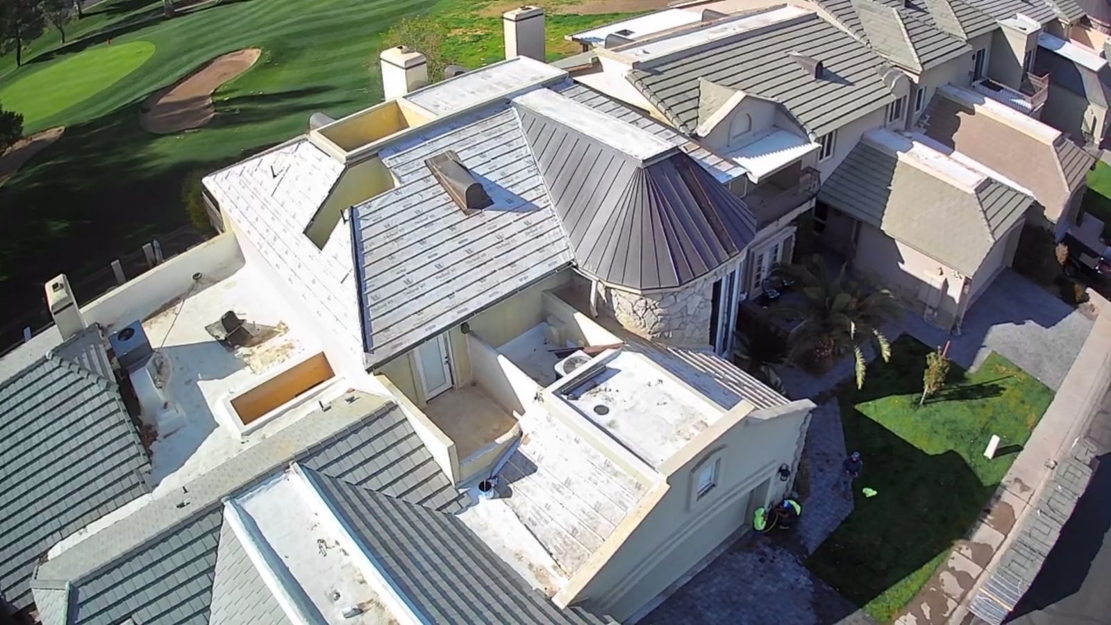 Expert Roofing Services | Black Wolf Roofing