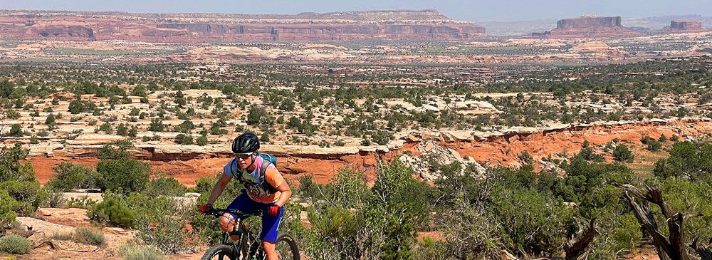 Navajo Rocks - Moab Bike Fiend