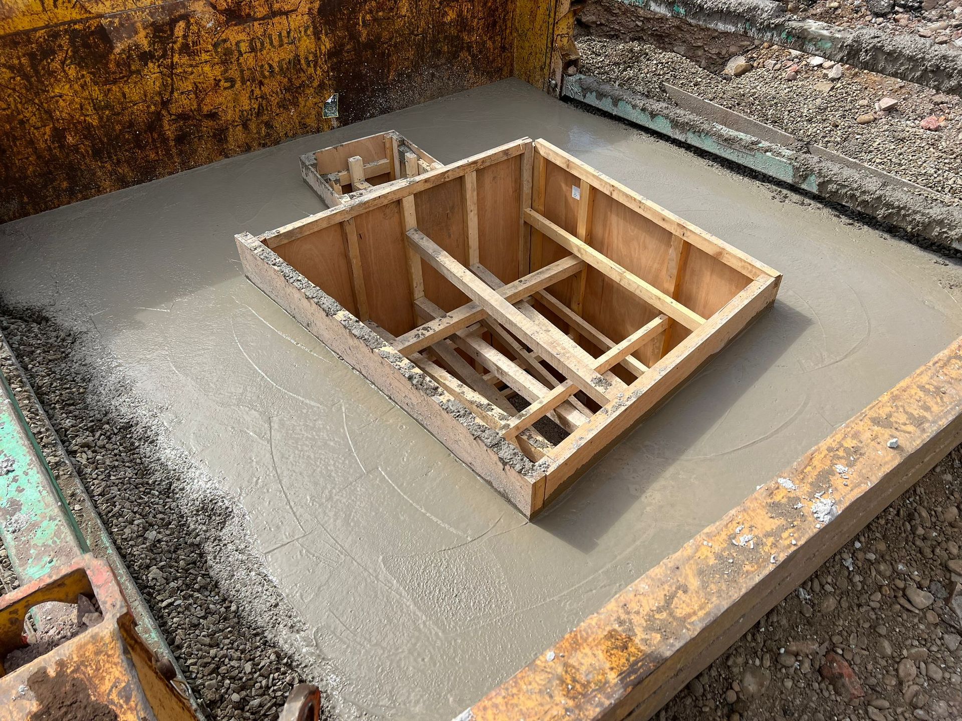 Hydro-brake surface water manhole