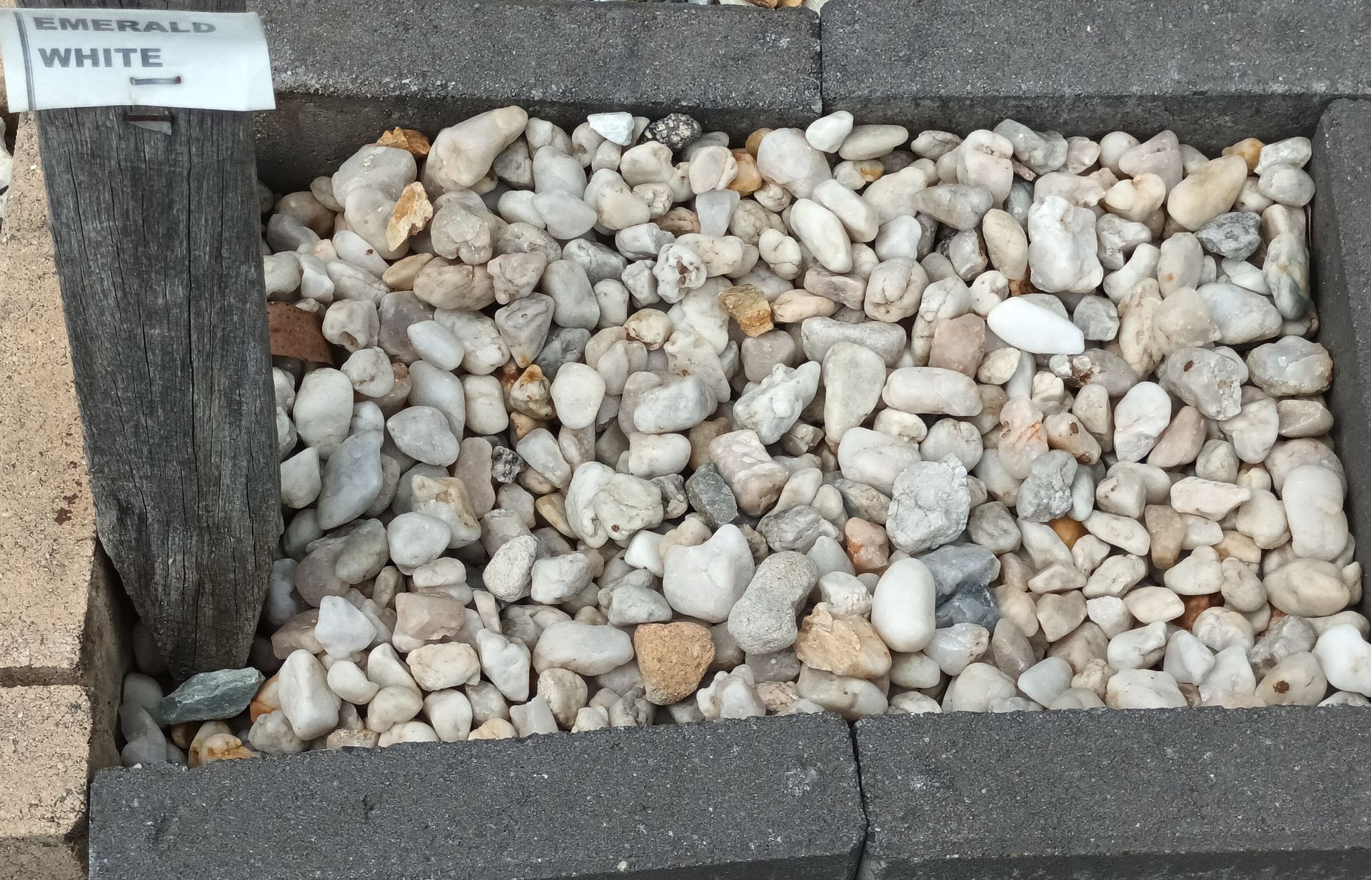 Decorative Pebbles Sunshine Coast | T&G Sand and Gravel