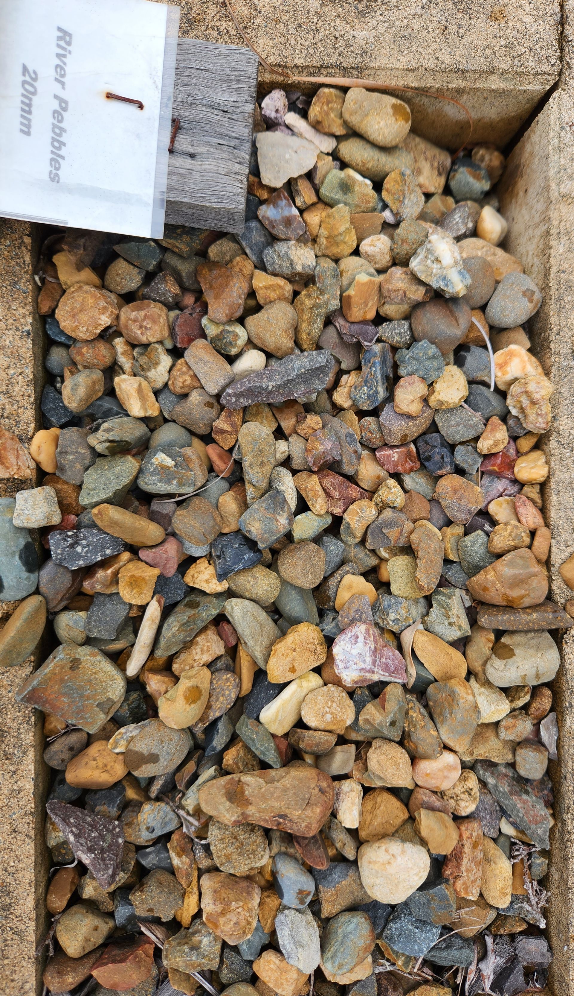 Decorative Pebbles Sunshine Coast | T&G Sand and Gravel