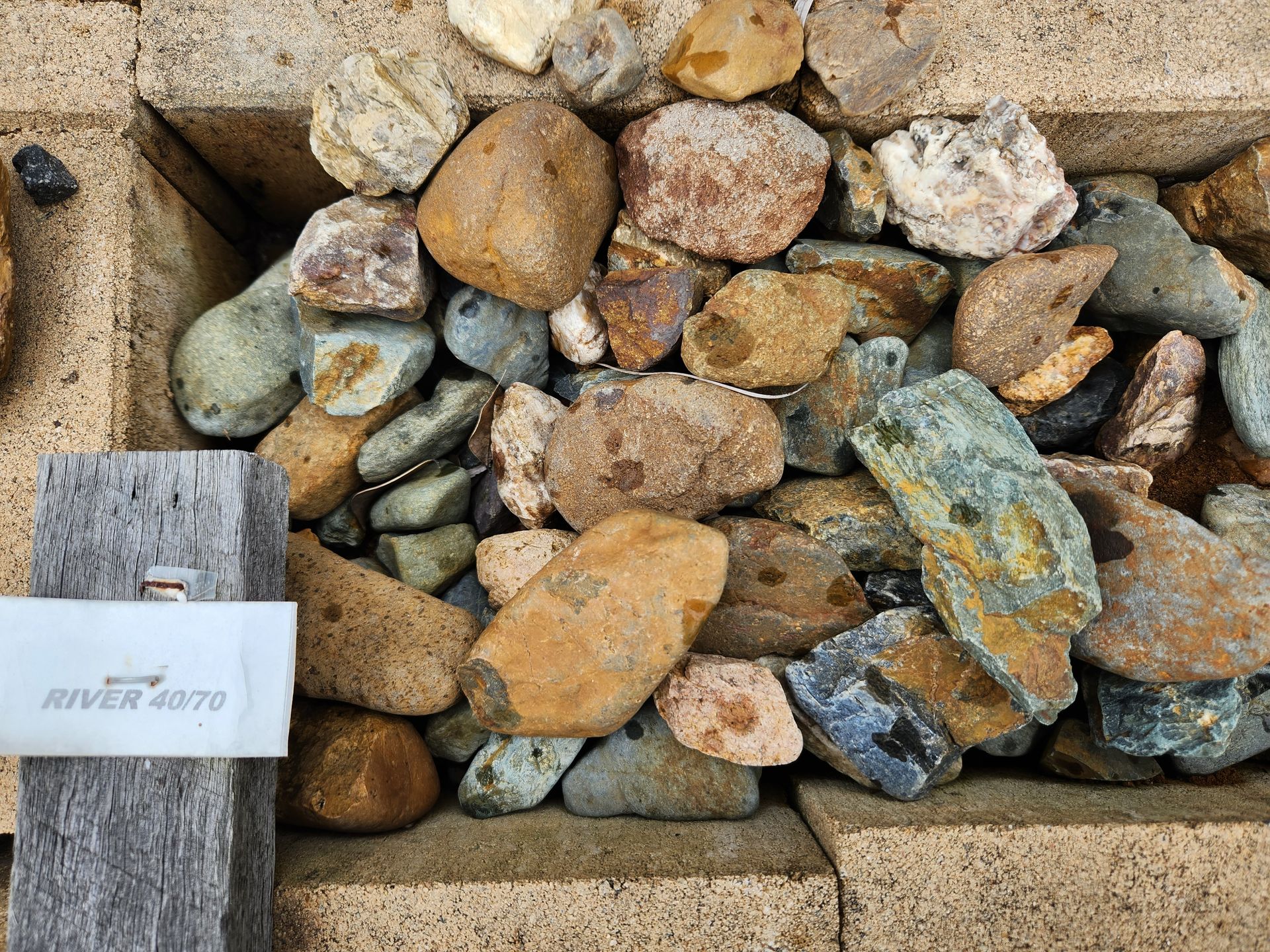 Decorative Pebbles Sunshine Coast | T&G Sand and Gravel