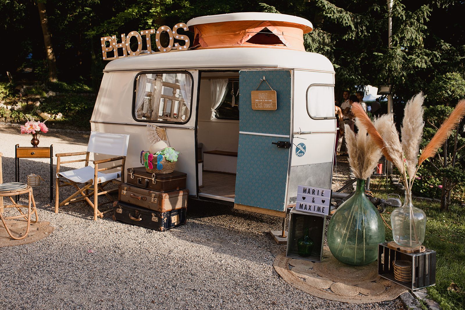 Caravane Photobooth WanderlustBooth | Galerie