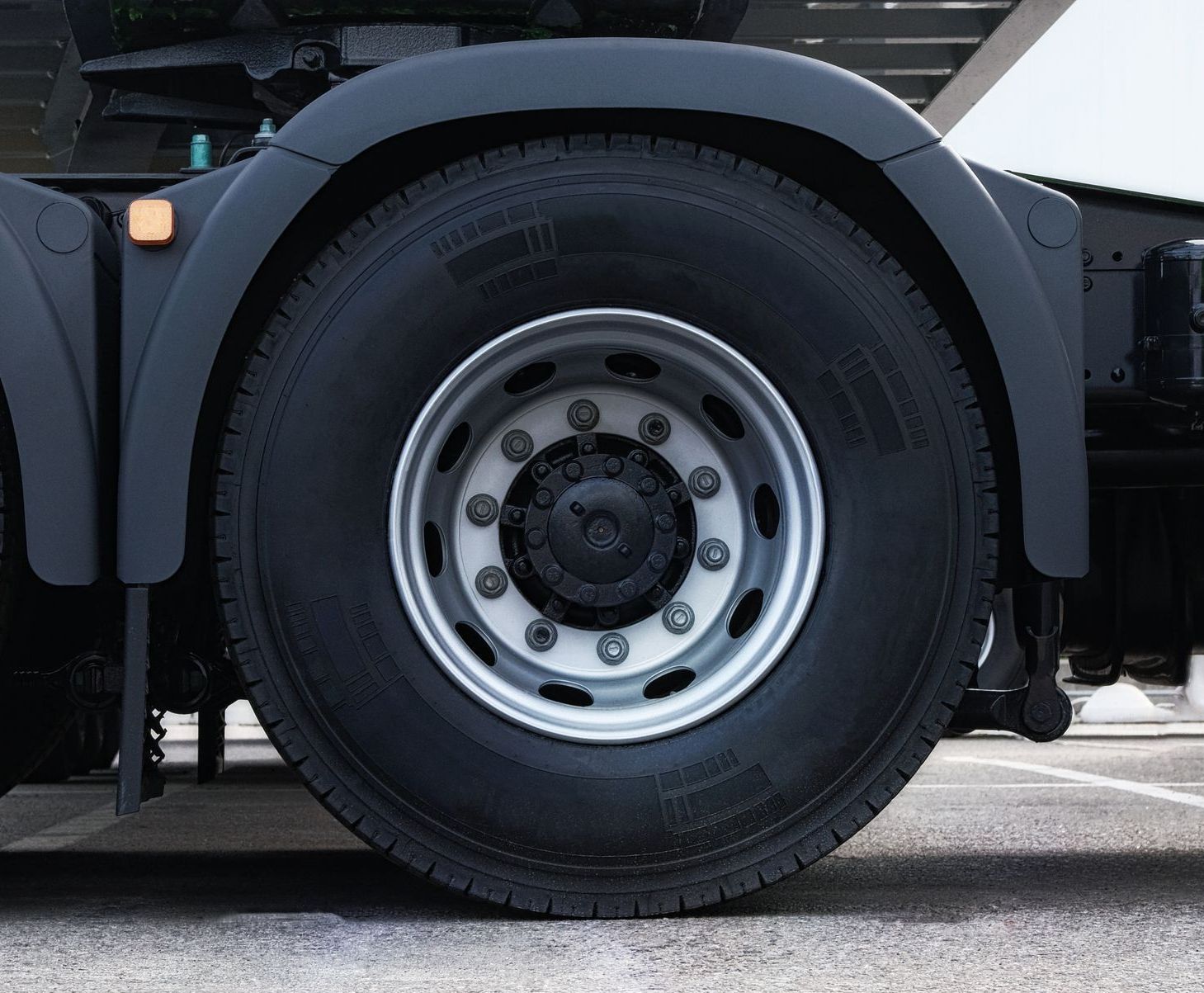 Commercial Tires | Hanson Tire Service | Cresco, IA