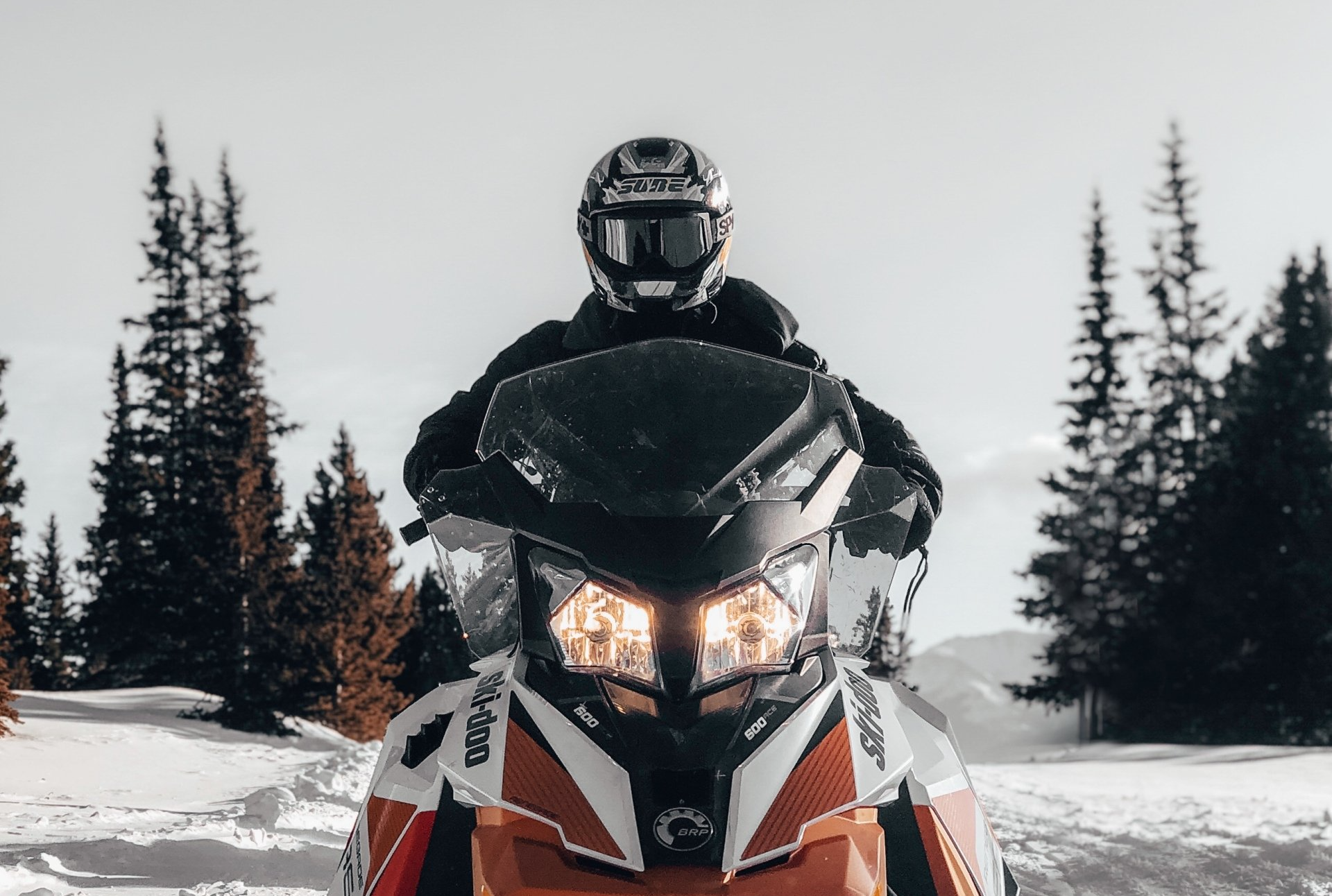 Guide to the Best Snowmobiling Trails in the UP of Michigan