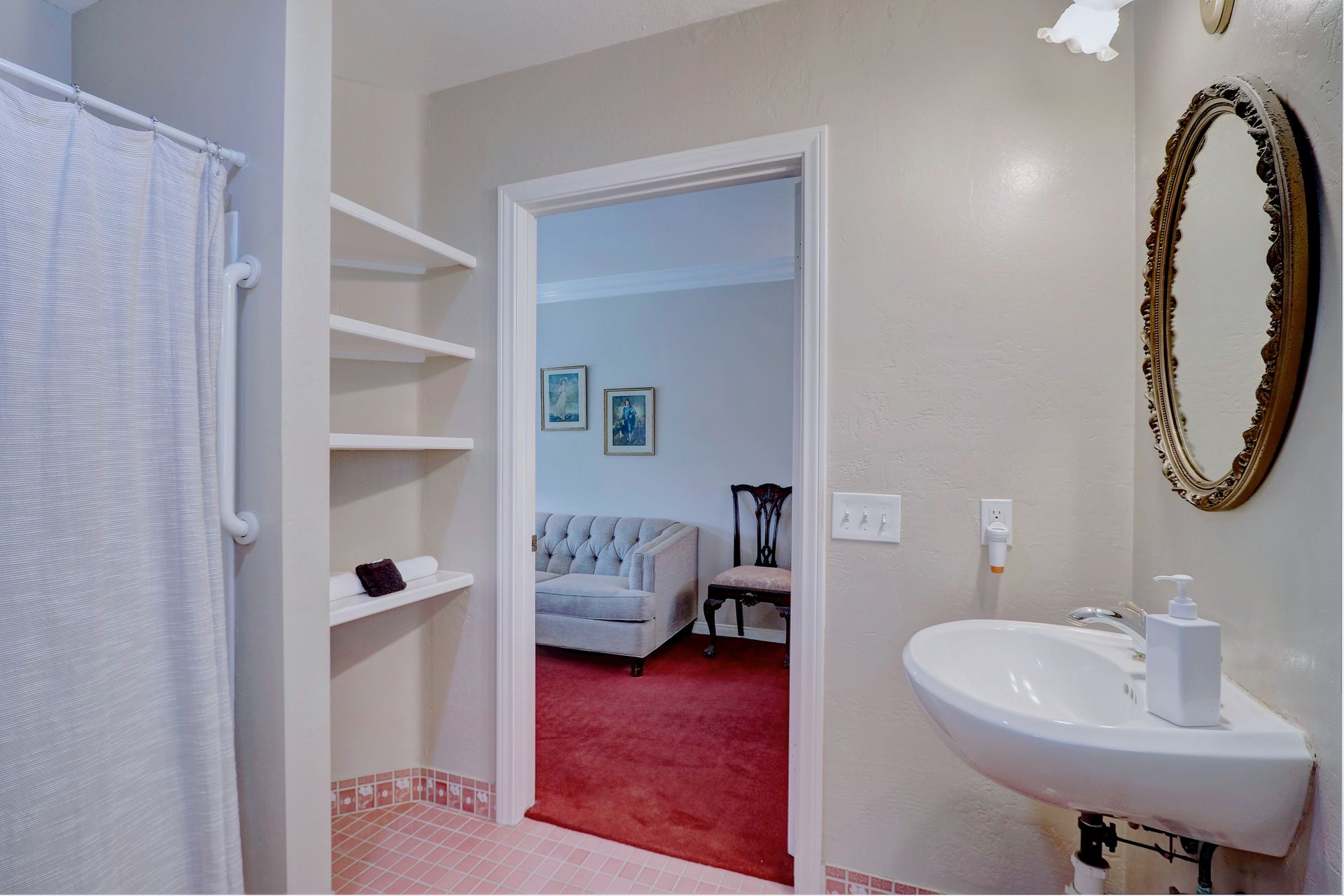 Comfortable and Cozy Rooms | Pelican Cove Inn