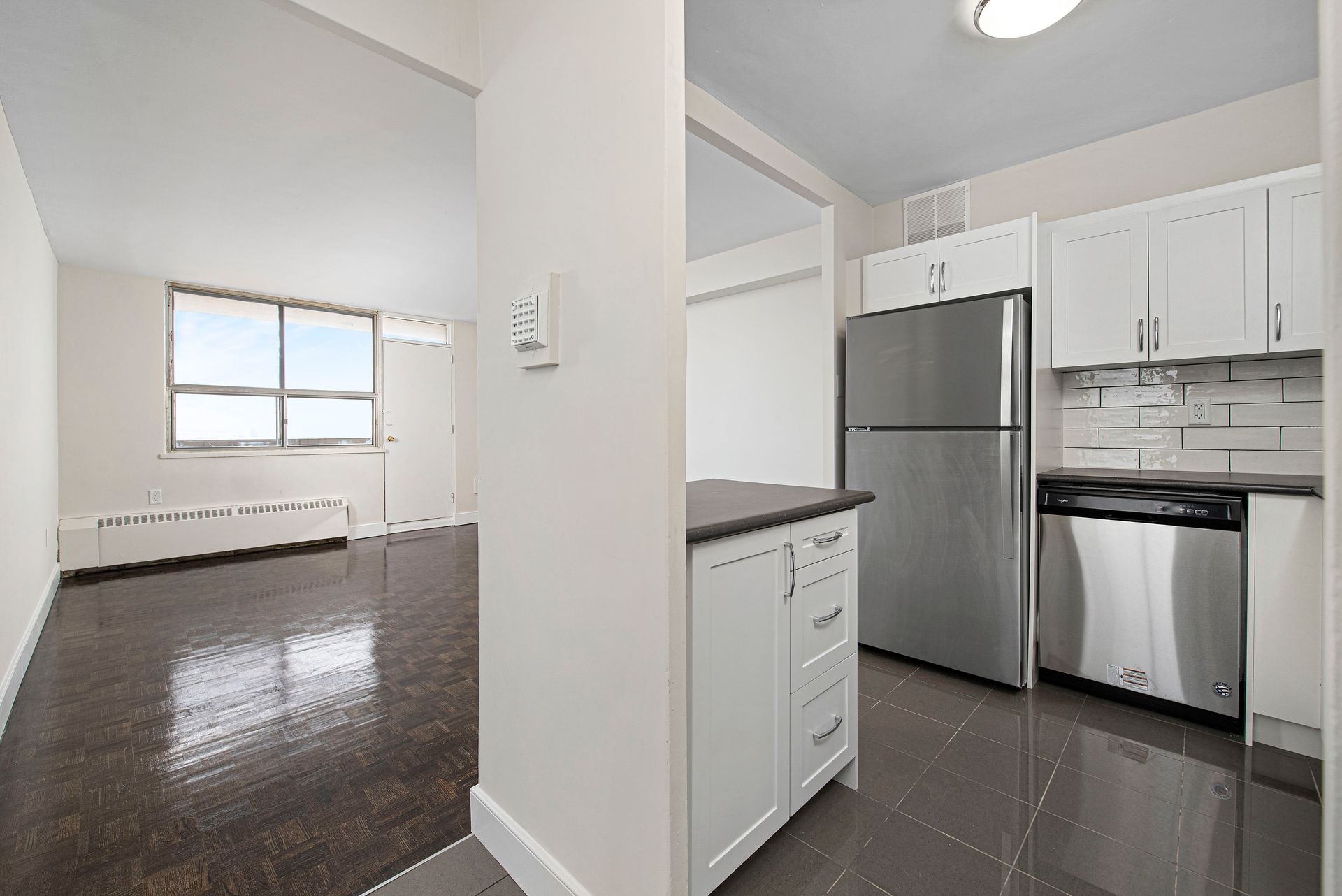 2450 & 2460 Weston Rd. Suite Availability