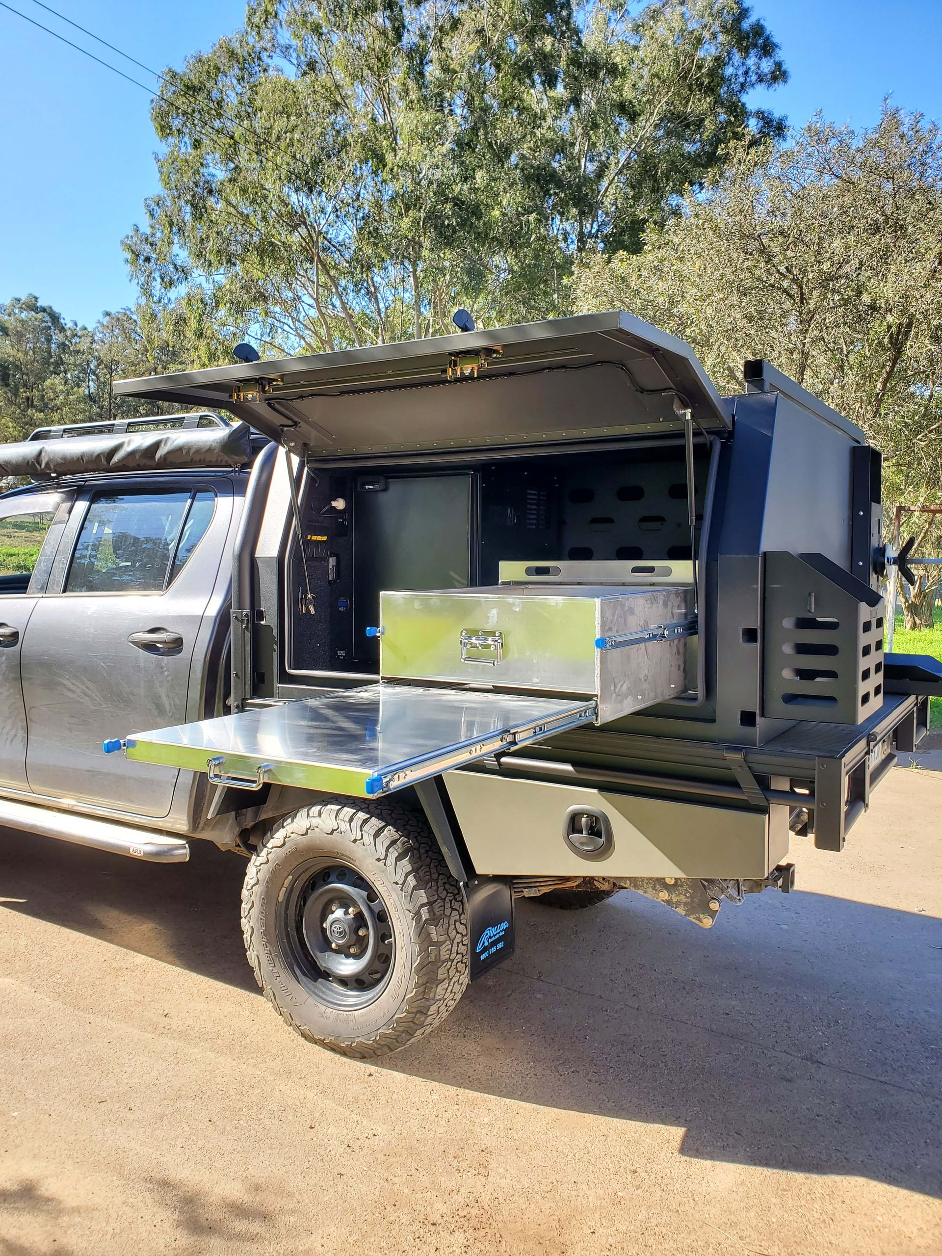 Tray & Canopy Packages | Sydney, NSW | Rolloc Industries
