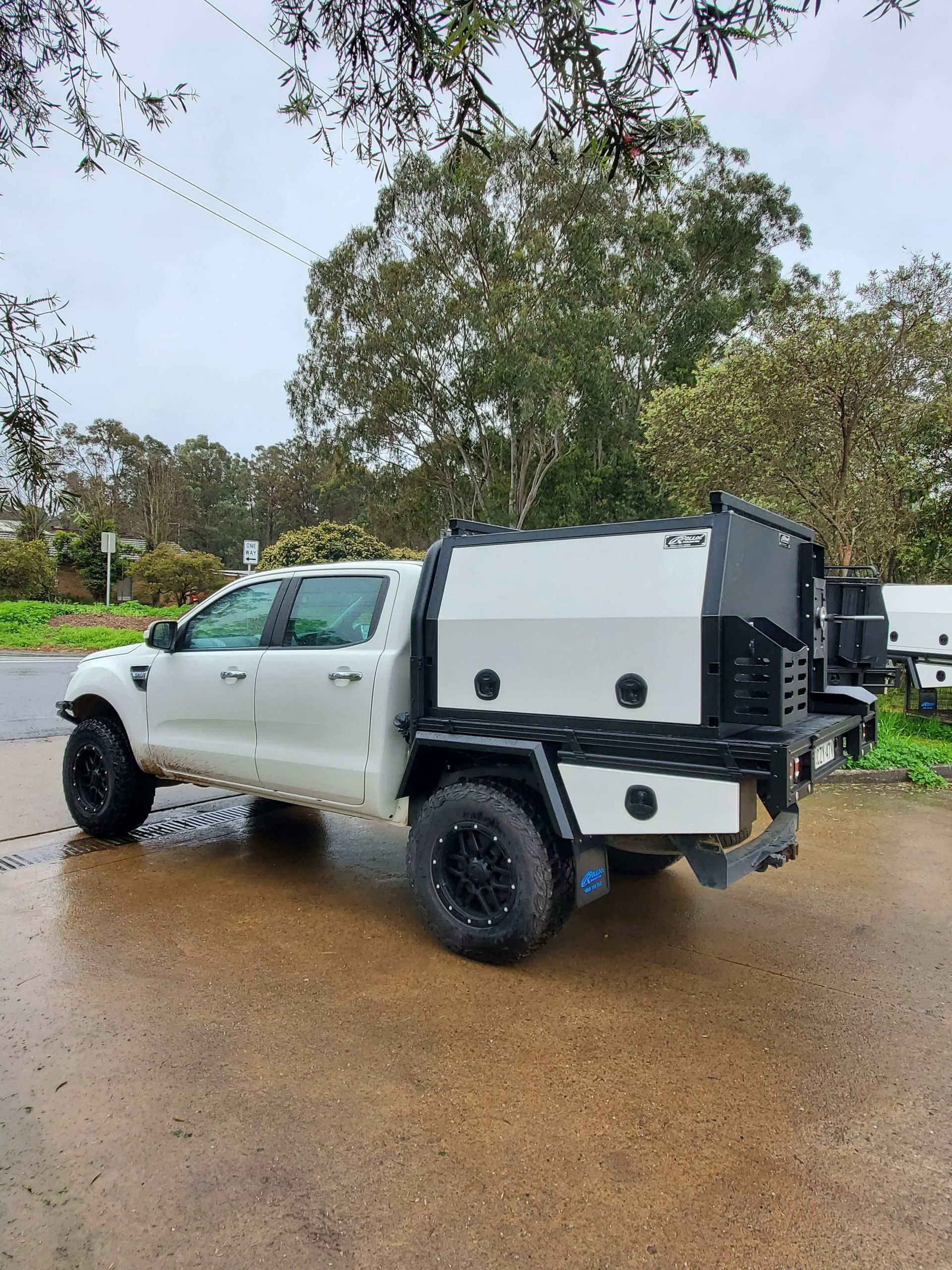 Tray & Canopy Packages | Sydney, NSW | Rolloc Industries