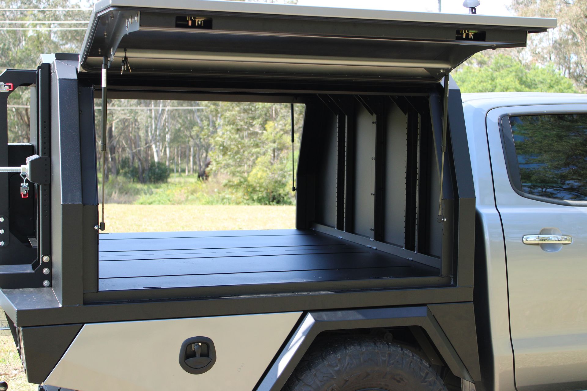 Ute Tray Canopies & Toolboxes | Wilberforce, NSW
