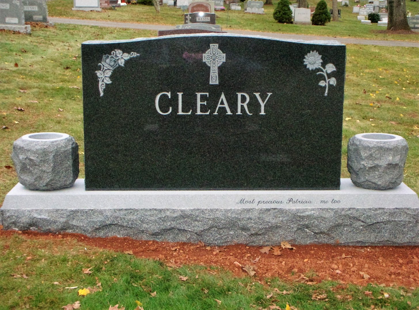 Granite Memorials | Hopewell, NJ | Sutphen Memorials Inc.