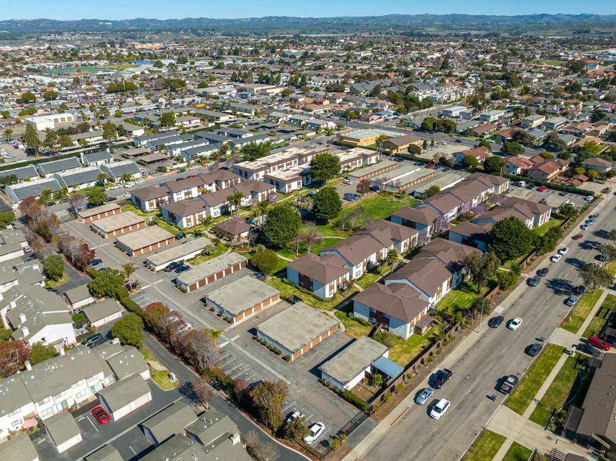 Apartment Rentals | Chestnut Village Apartments | Lompoc, CA