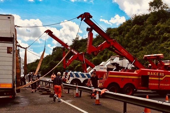 Heavy Recovery & Breakdown Assistance Images