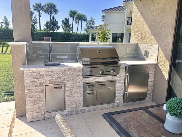 Straight Run Outdoor Kitchens & Ideas | HL Posey Builders