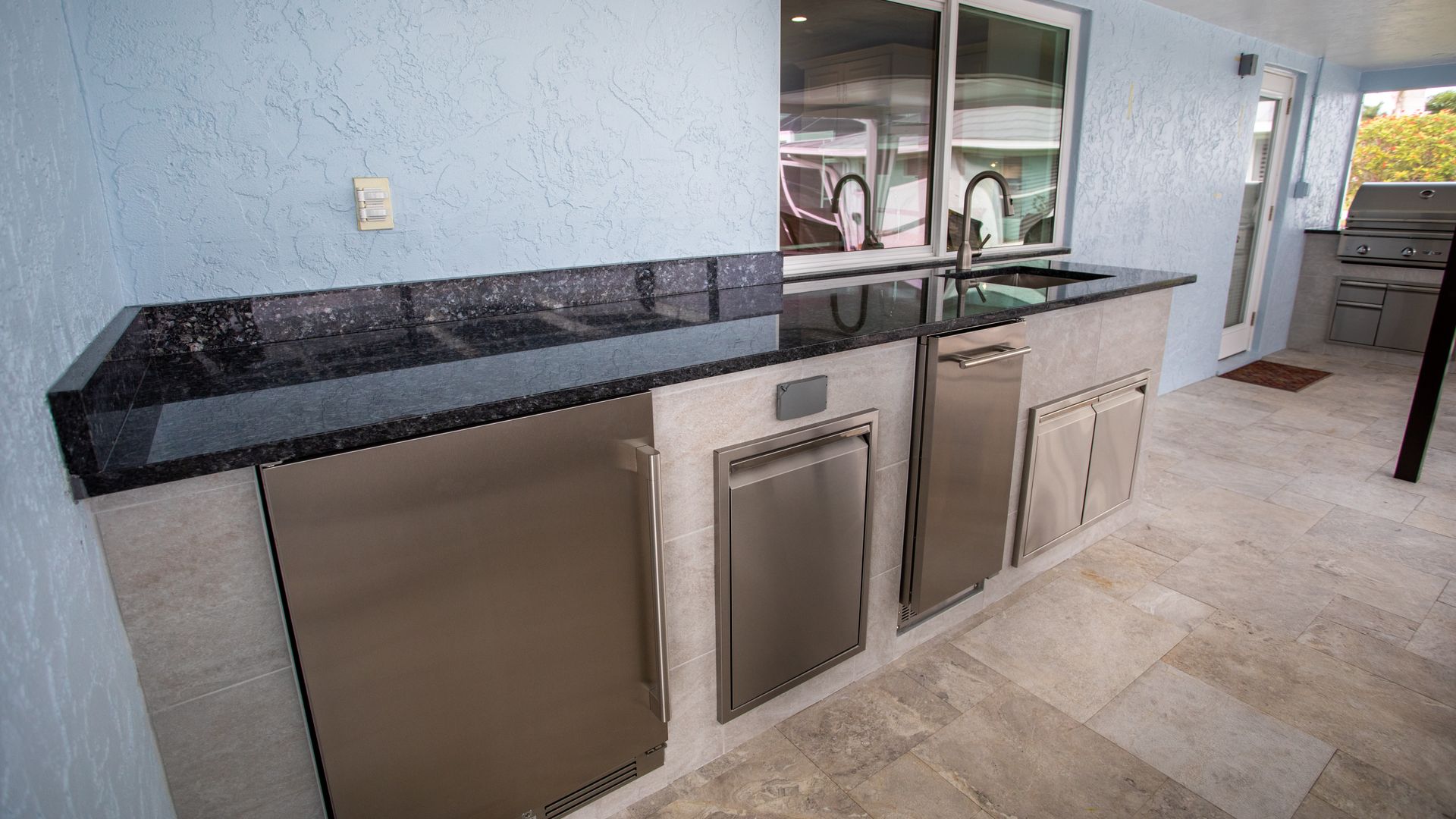 Straight Run Outdoor Kitchens & Ideas | HL Posey Builders