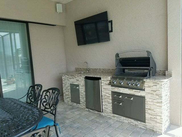 Straight Run Outdoor Kitchens & Ideas | HL Posey Builders