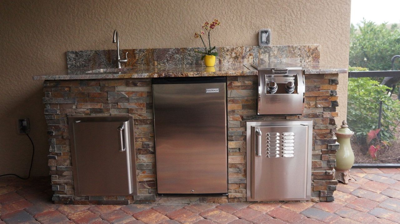 Straight Run Outdoor Kitchens & Ideas | HL Posey Builders