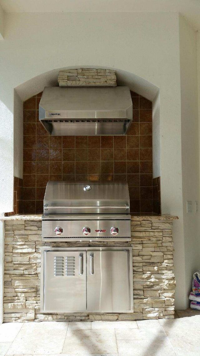 Straight Run Outdoor Kitchens & Ideas | HL Posey Builders