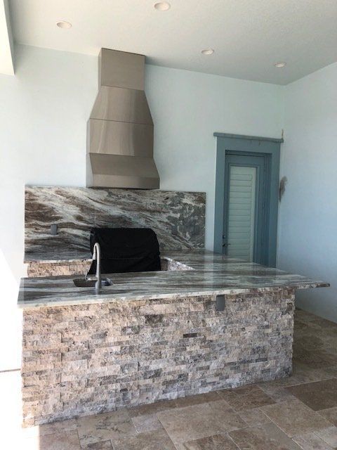 U-Shaped Outdoor Kitchens & Ideas | HL Posey Builders