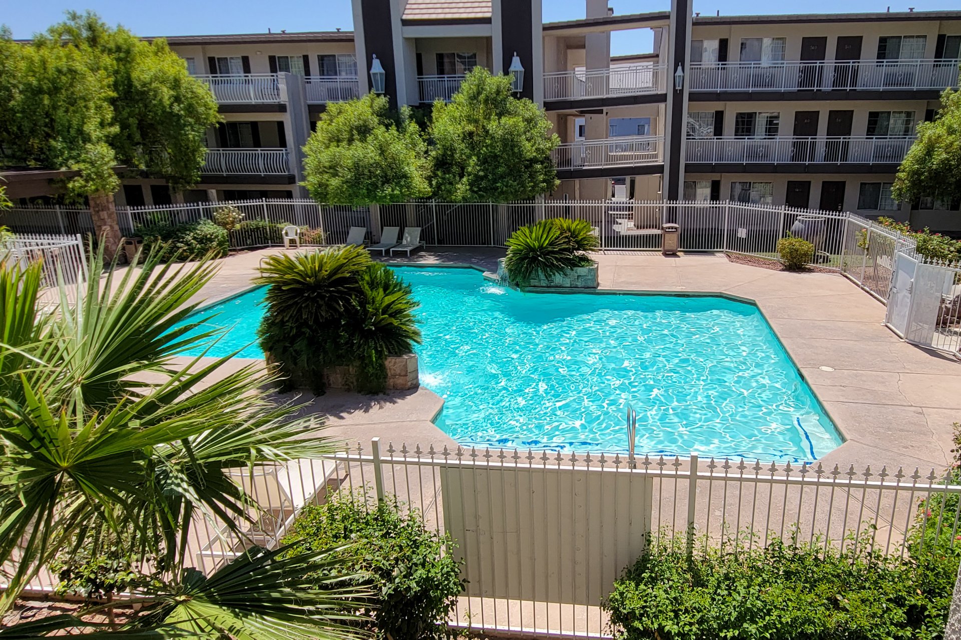 1-Bedroom Suites | Las Vegas, NV | Manor Suites
