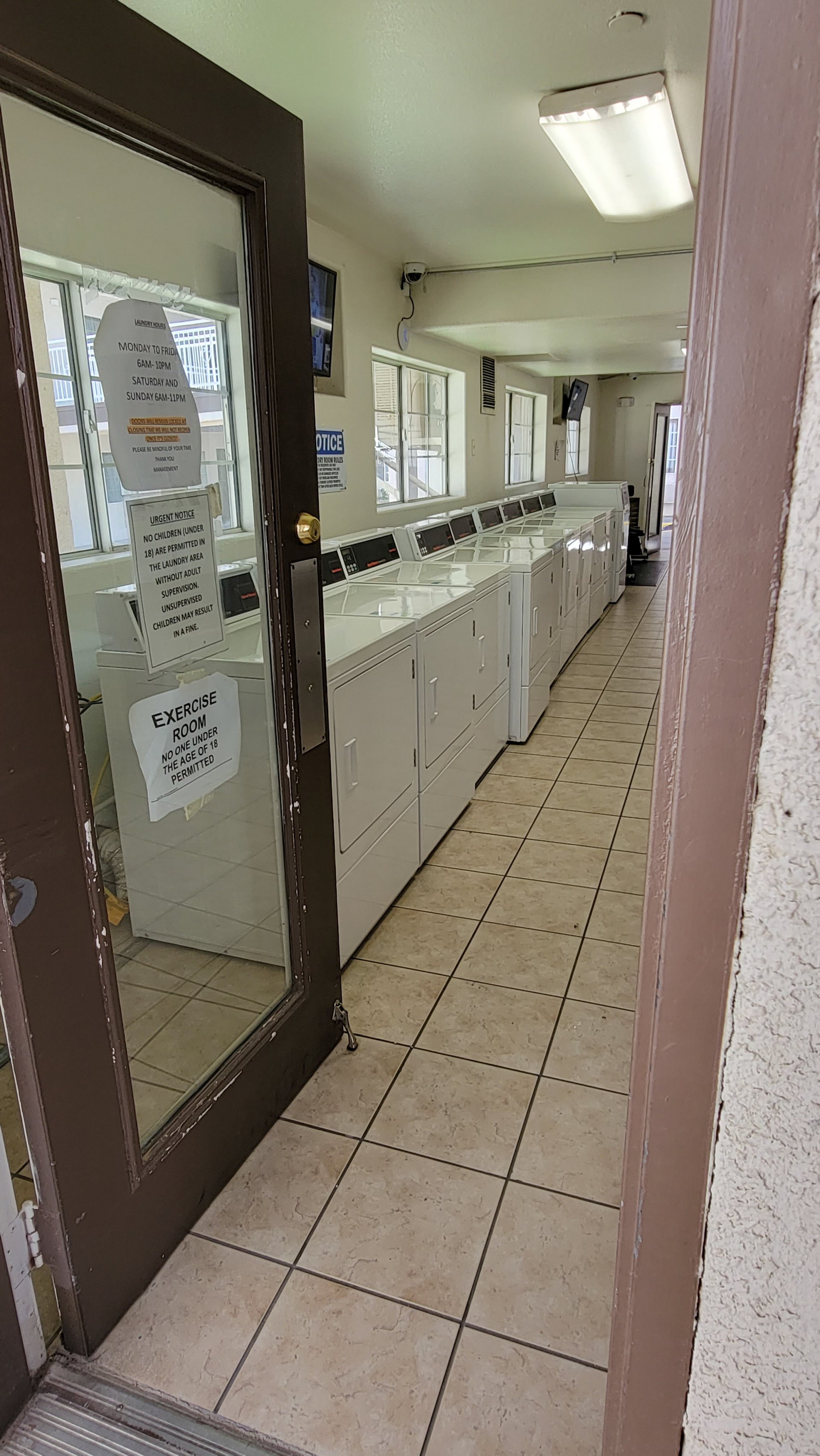 1-Bedroom Suites | Las Vegas, NV | Manor Suites