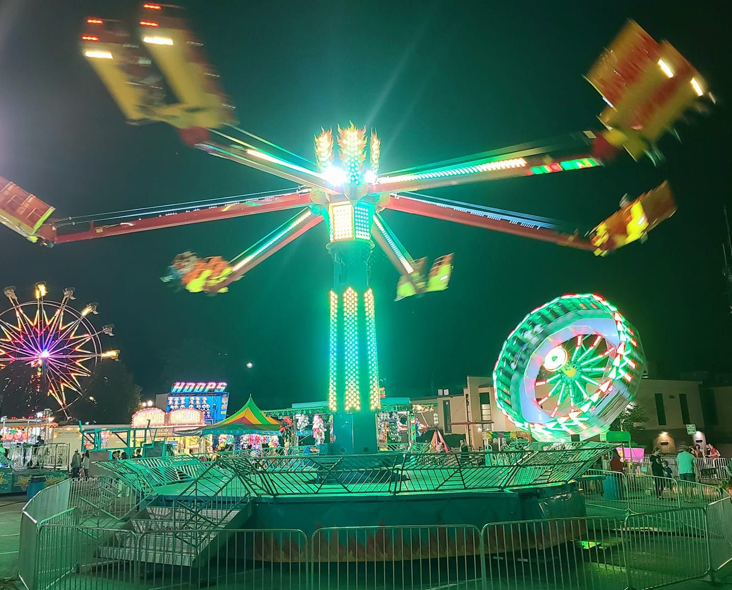 Midway Games and Carnival Rides Photos | Kansas City, MO
