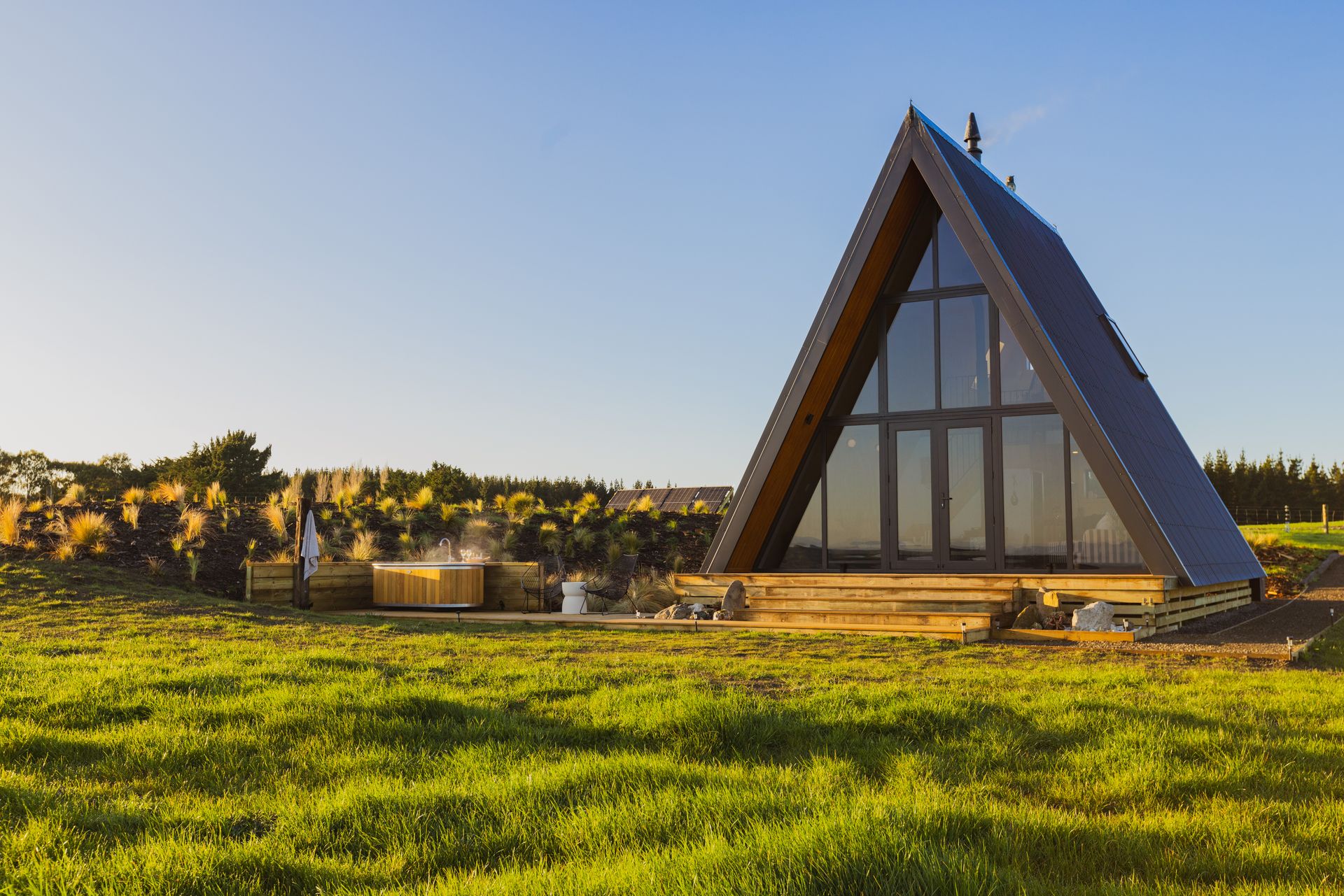 Tawanui Farm Tours, Glamping & Jet Boating Hurunui