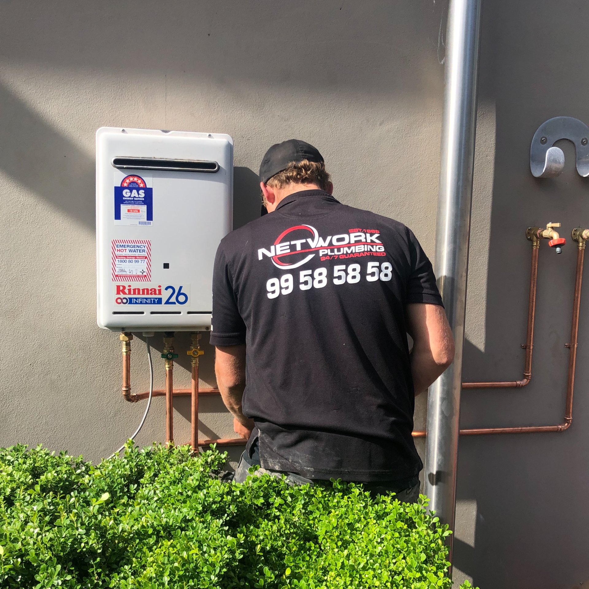 5 Signs That It's Time for a Hot Water System Replacement