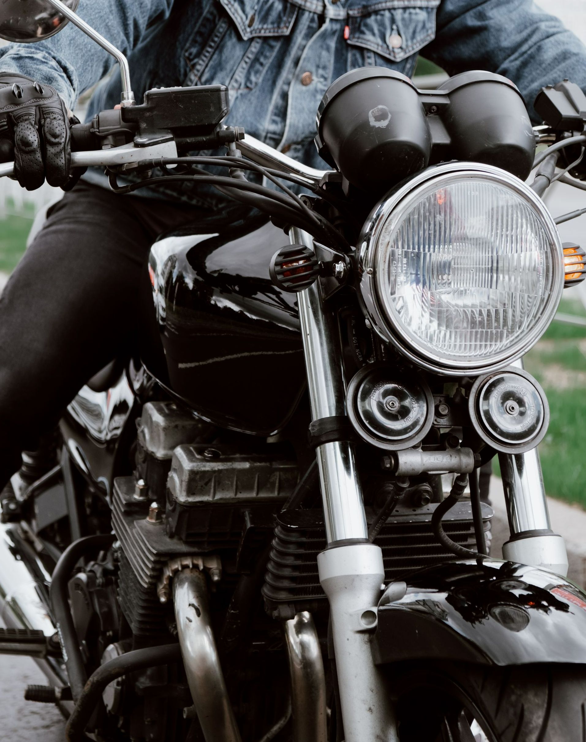 HOME [www.tizwazridertraining.co.uk]