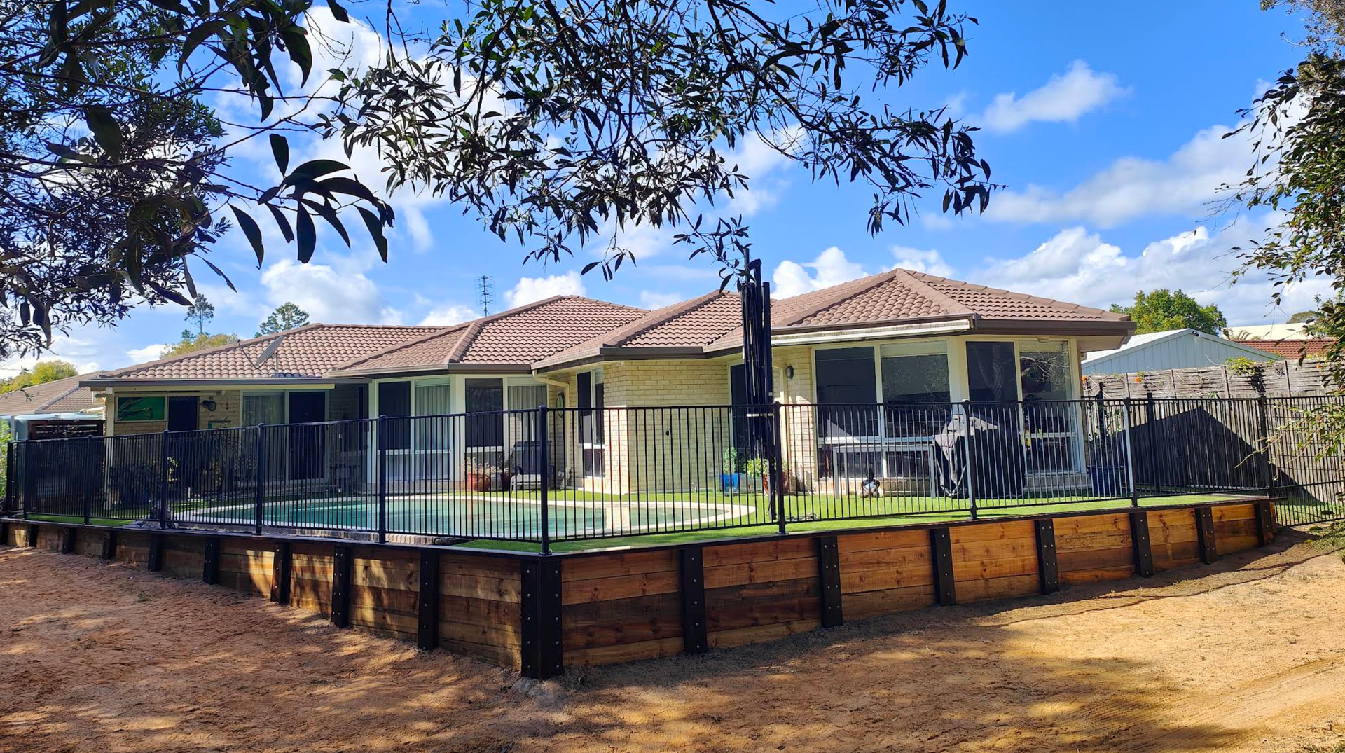 Pool Fencing Gympie | Quality Fences 4 U