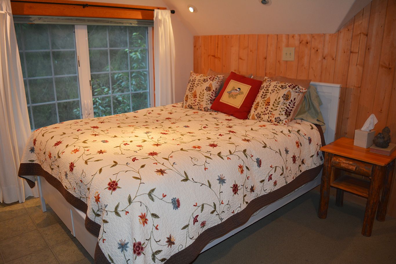Copper Creekside Cabin | Copper Creek Inn