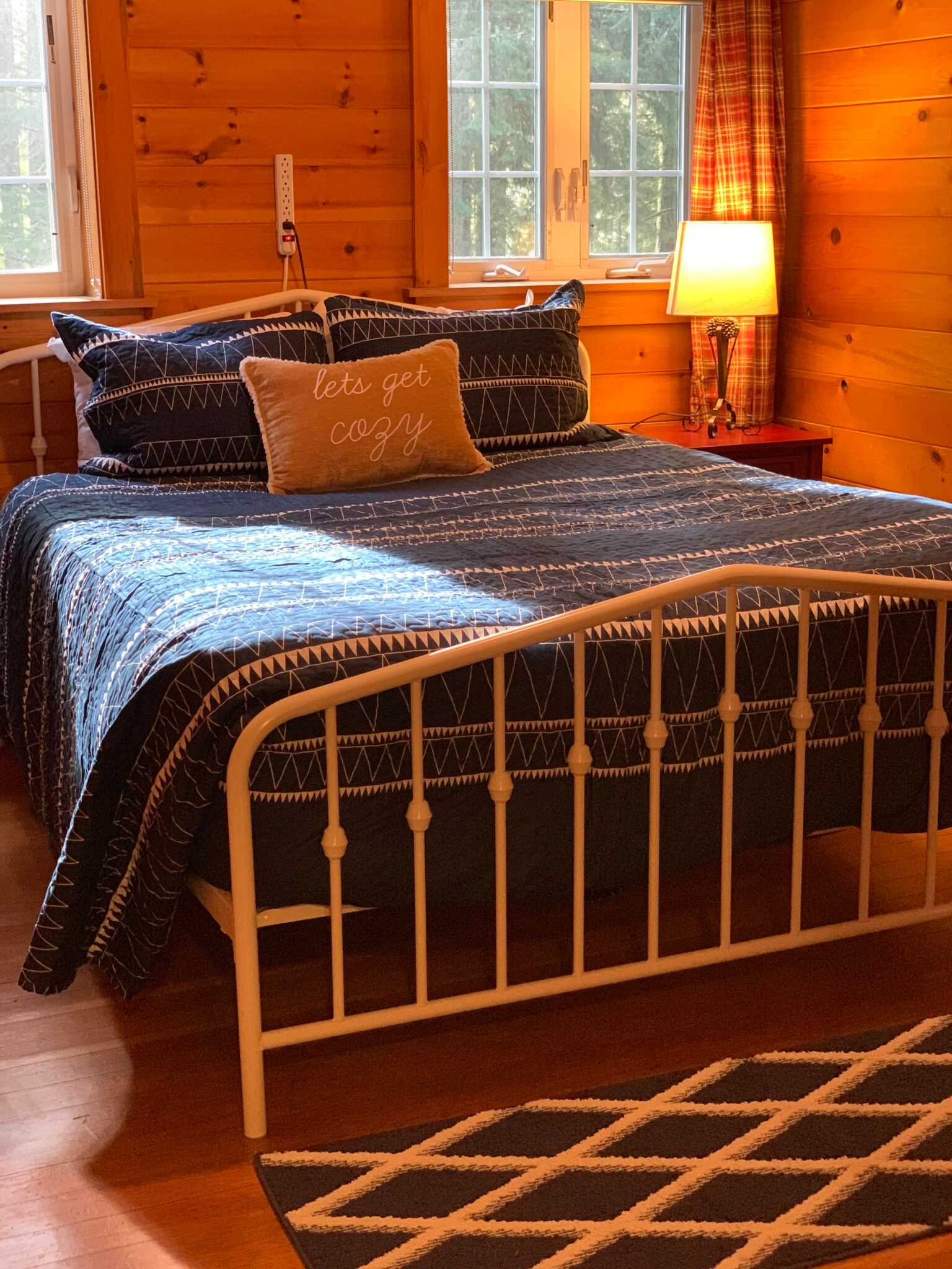 Frenchie's Suite | Copper Creek Inn