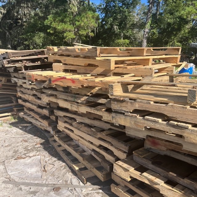 JE Tampa Pallet Services | Free Pallet Pickup & Removal