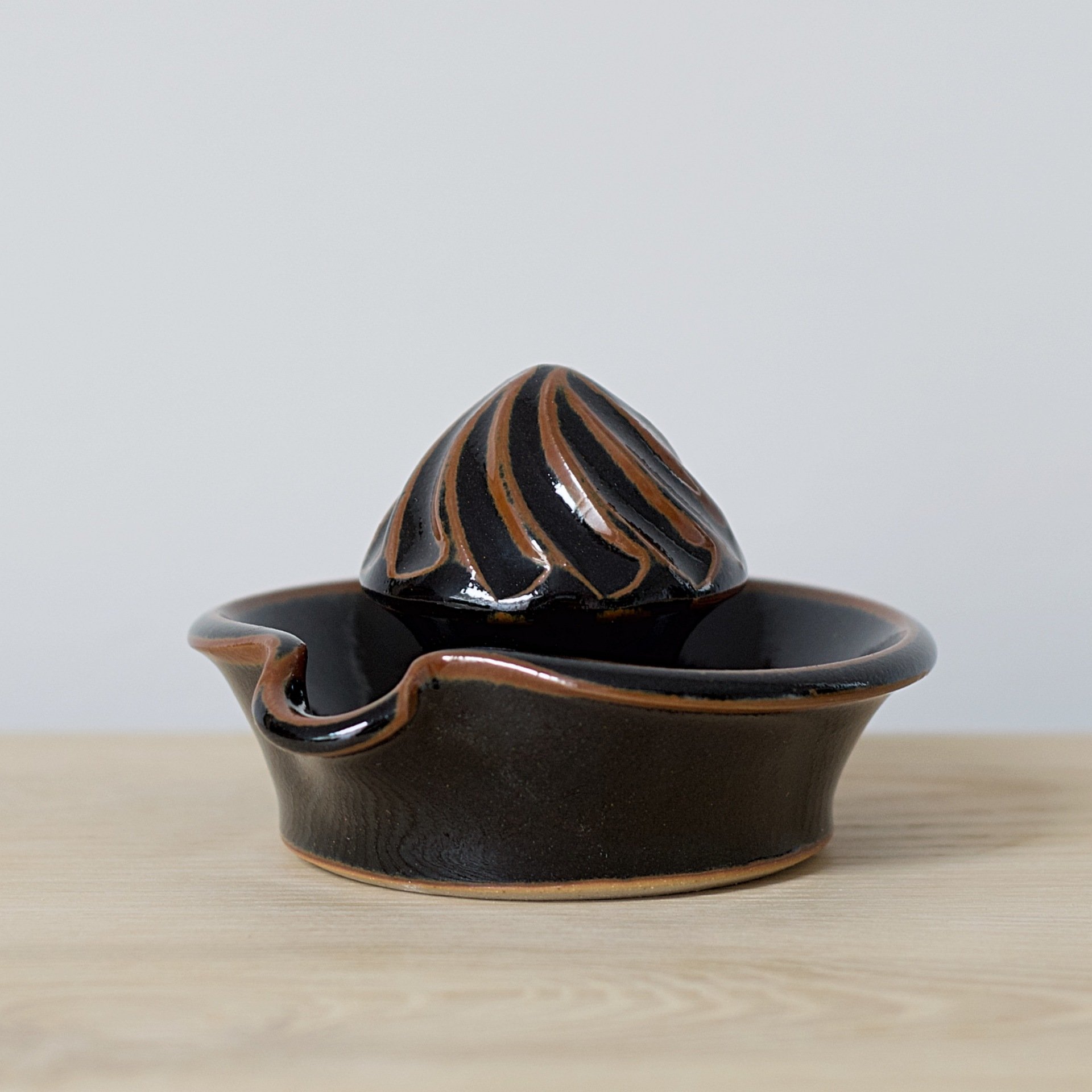 Arwyn Jones Ceramics Products - Handmade Pots, Mugs, Bowls & Dishes in ...