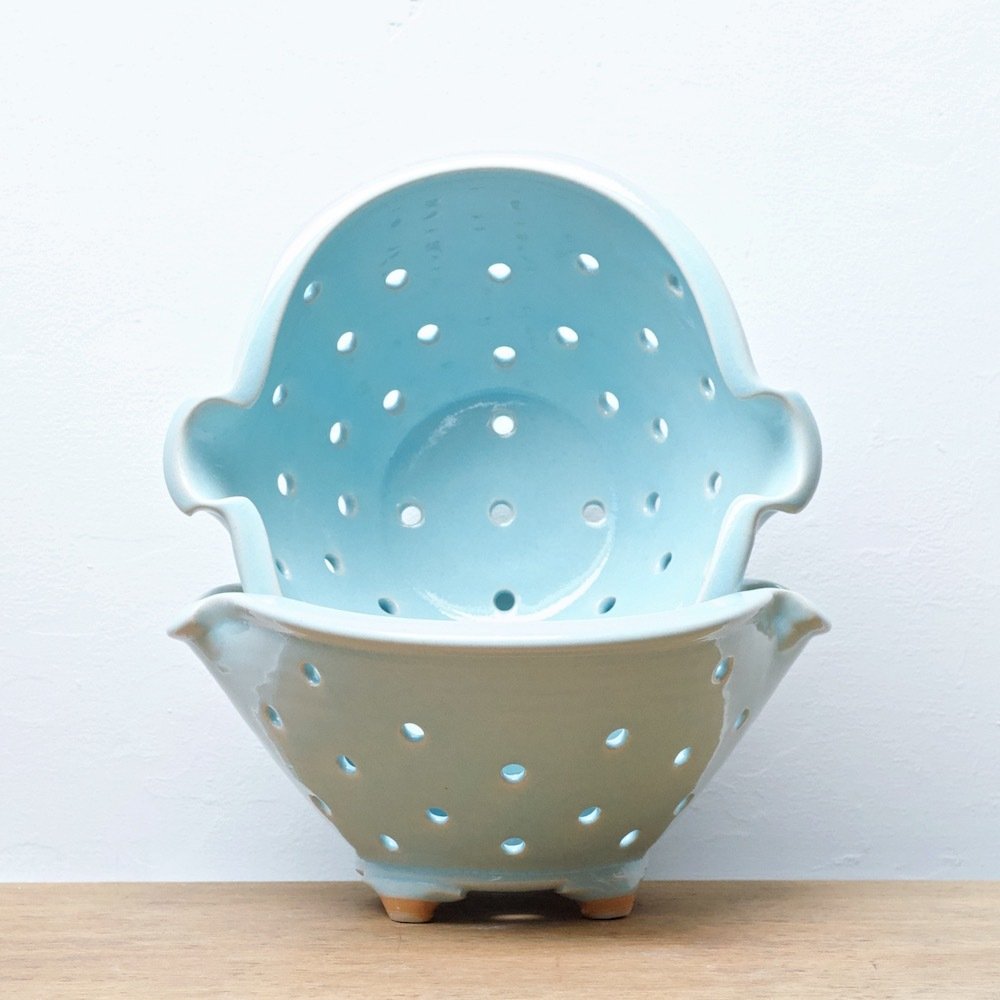 Arwyn Jones Ceramics Products - Handmade Pots, Mugs, Bowls & Dishes in ...