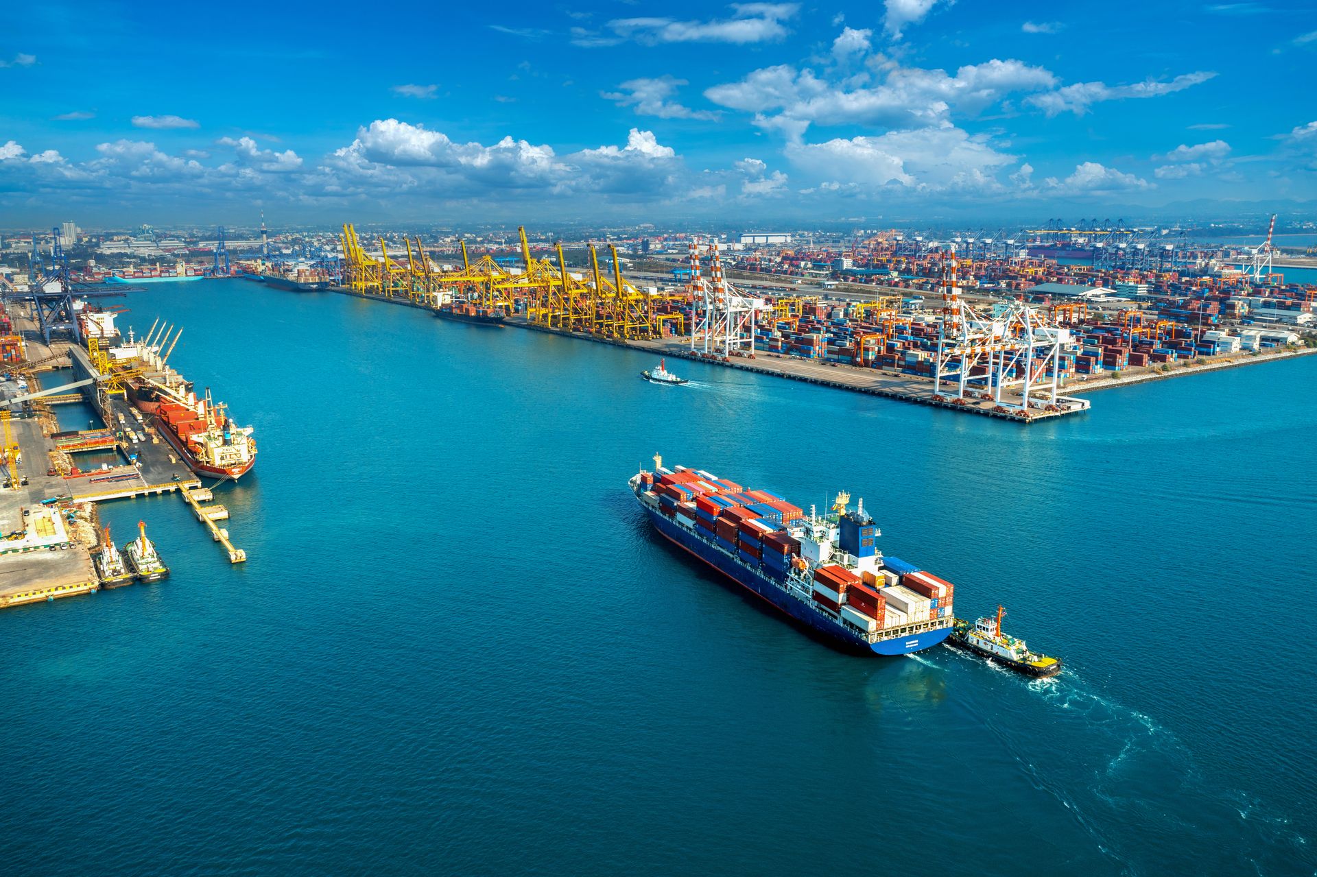 Transporte marítimo LCL: eficiencia y economía