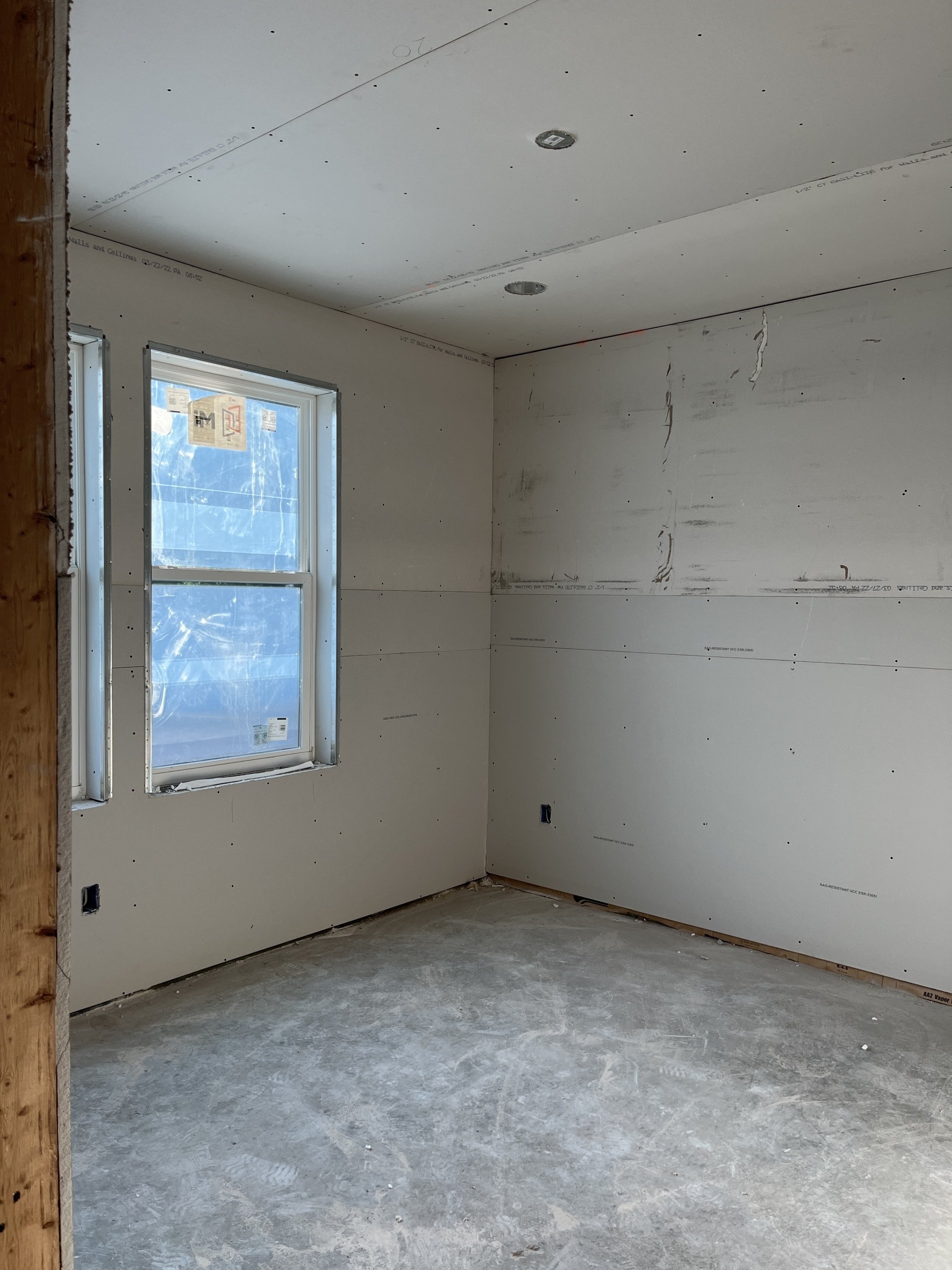 Tampa's Best Ceiling Repair; we fix water damaged ceilings